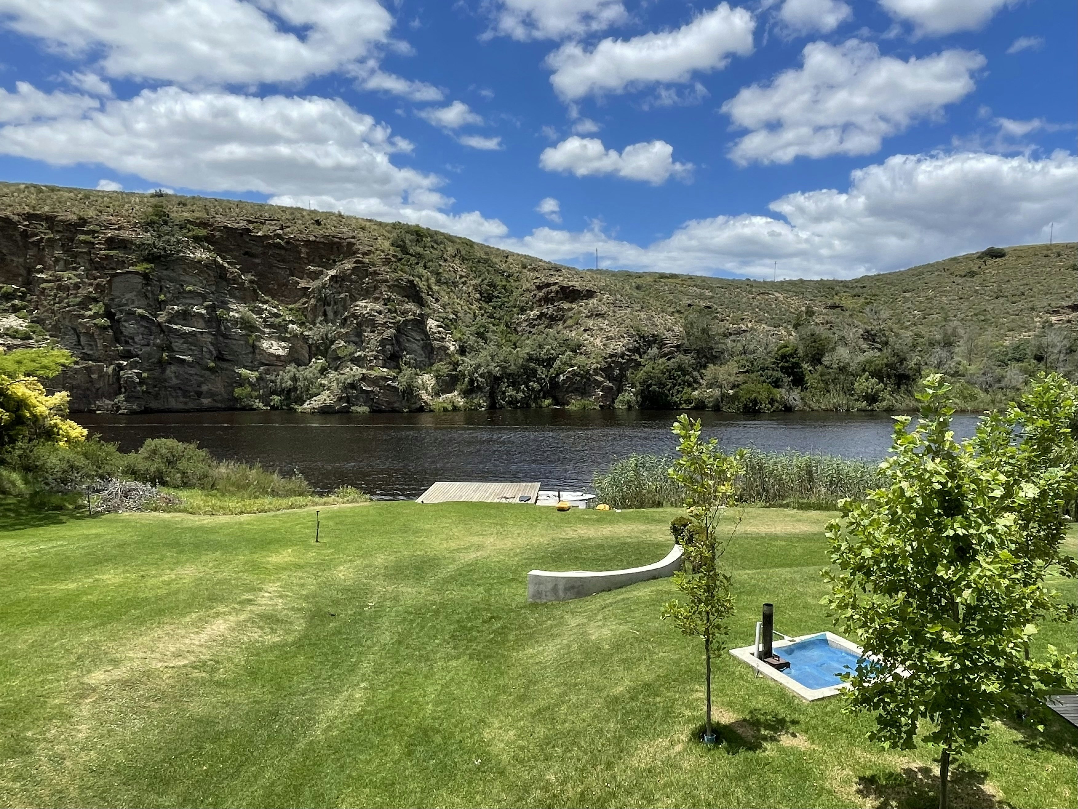 Breede House | LekkeSlaap