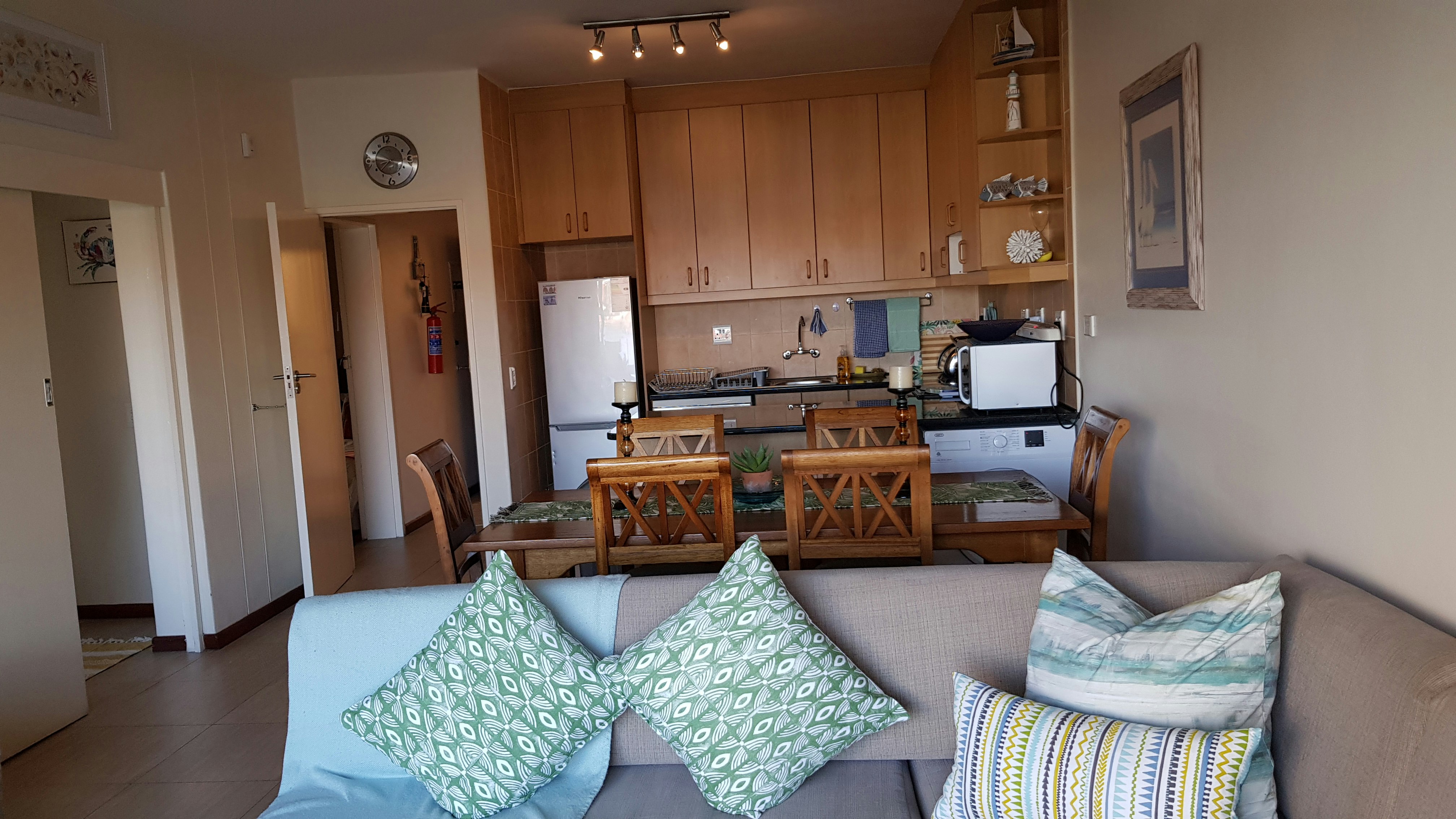 Moonlight @ Port Marina | LekkeSlaap