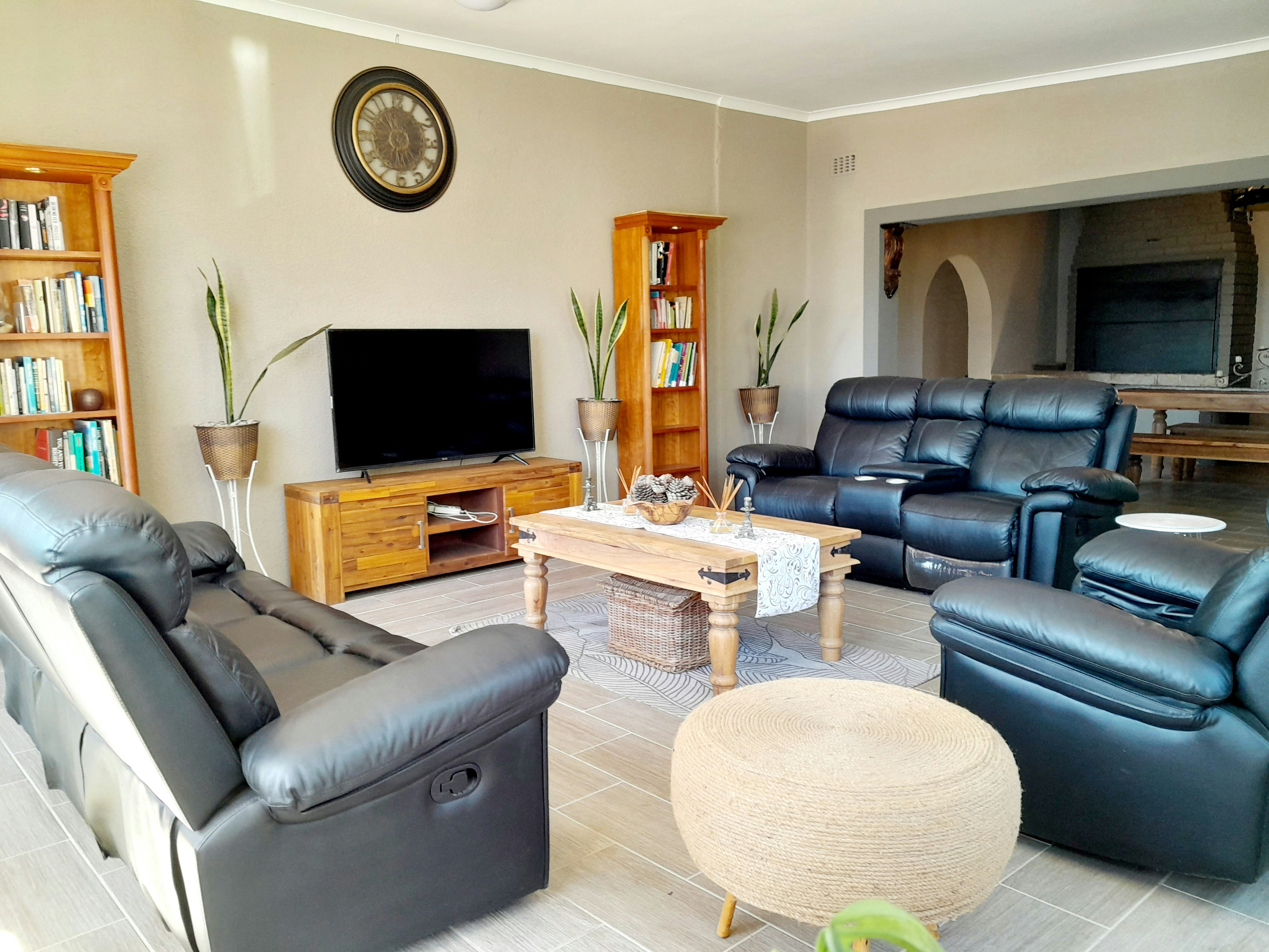 The Rustic Oak Guest House | Rooms