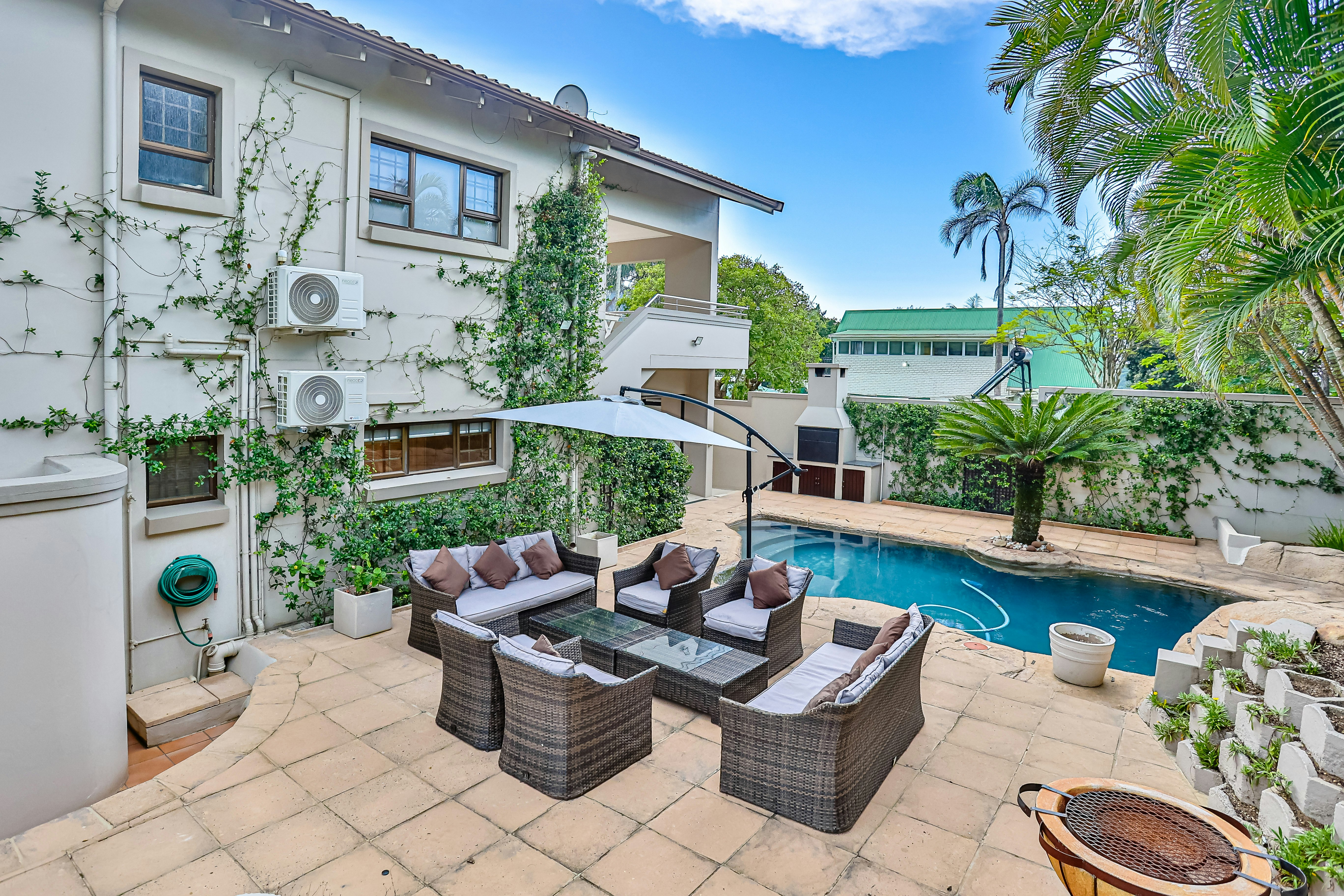 27 Valley Road | LekkeSlaap