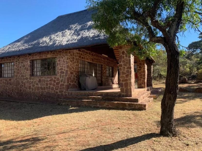Moletani Game Ranch | LekkeSlaap