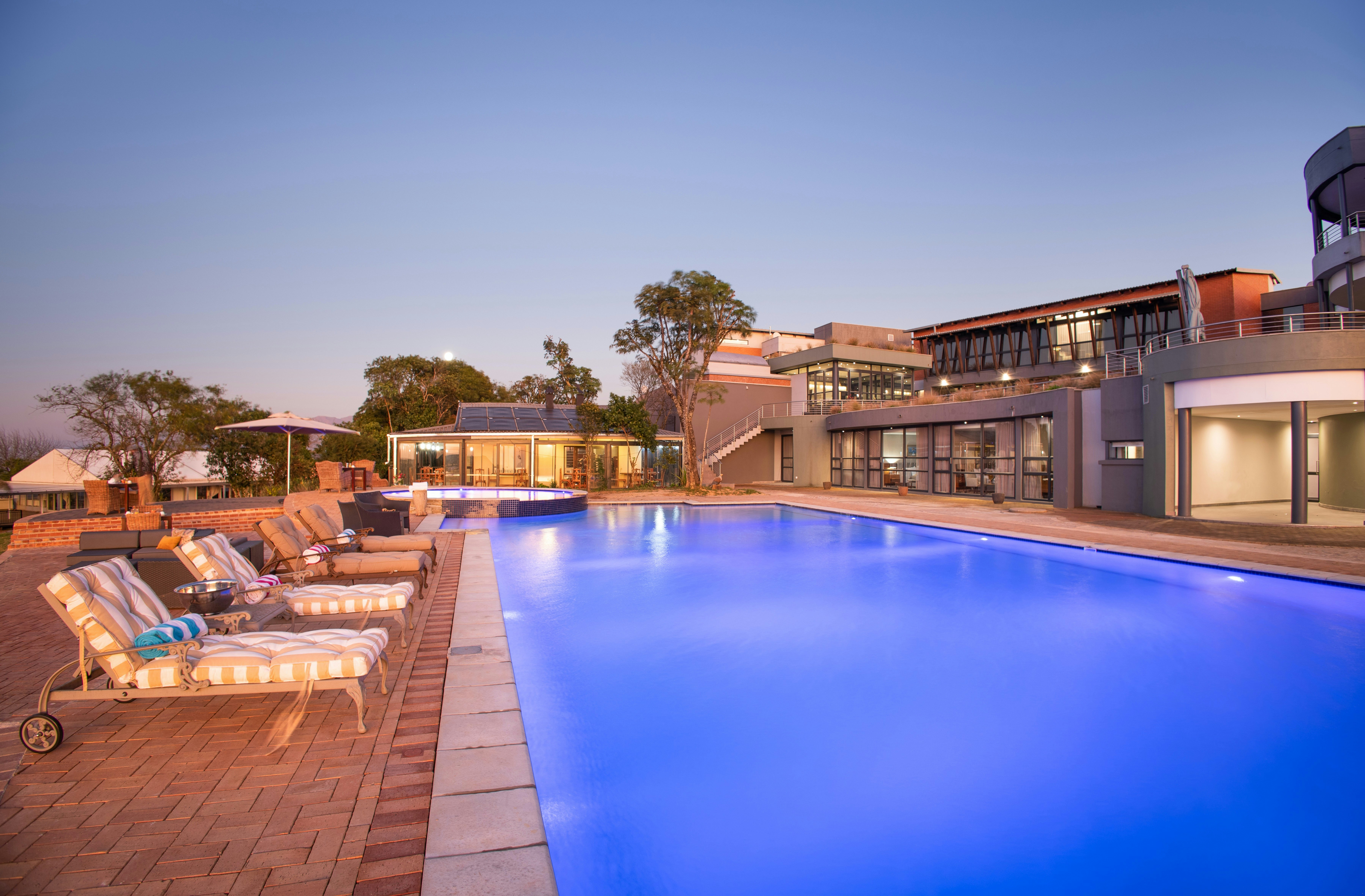 Angels View Hotel | LekkeSlaap