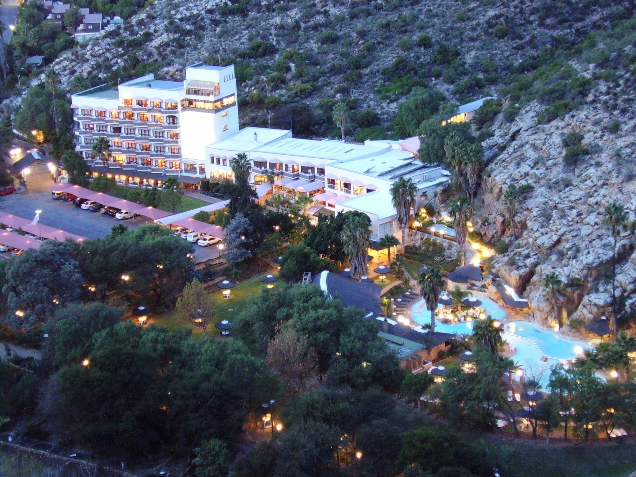 Avalon Springs Resort by Dream Resorts | LekkeSlaap
