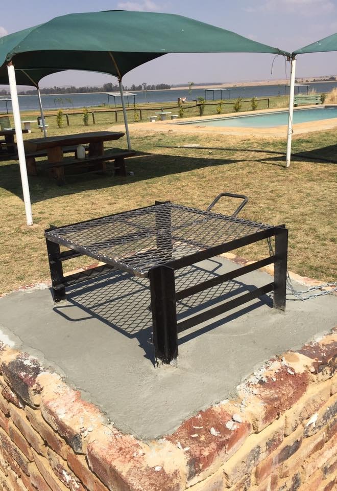 Klipdrift Dam Vakansie Oord | LekkeSlaap