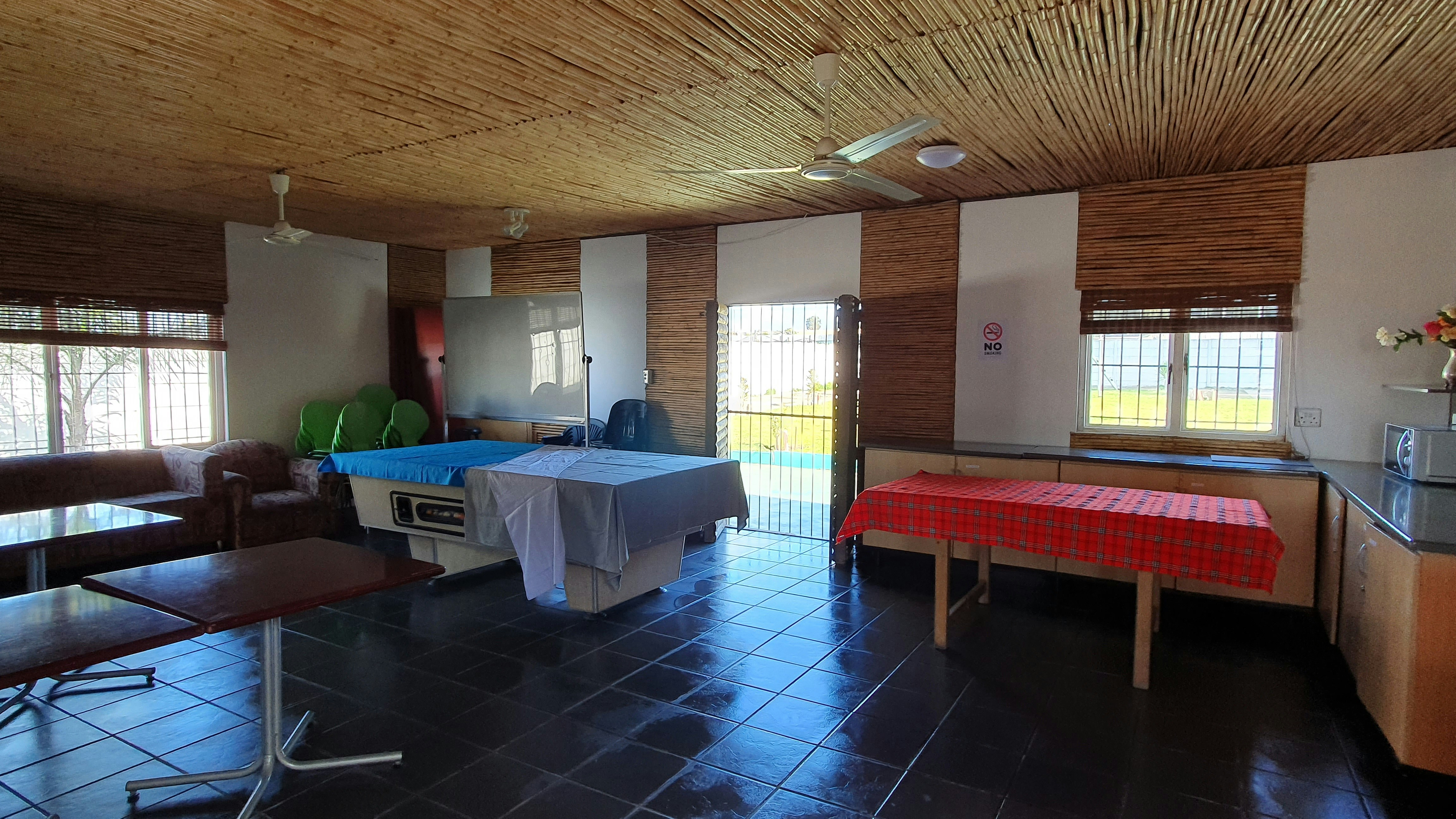 Hopefield Garden Lodge | LekkeSlaap