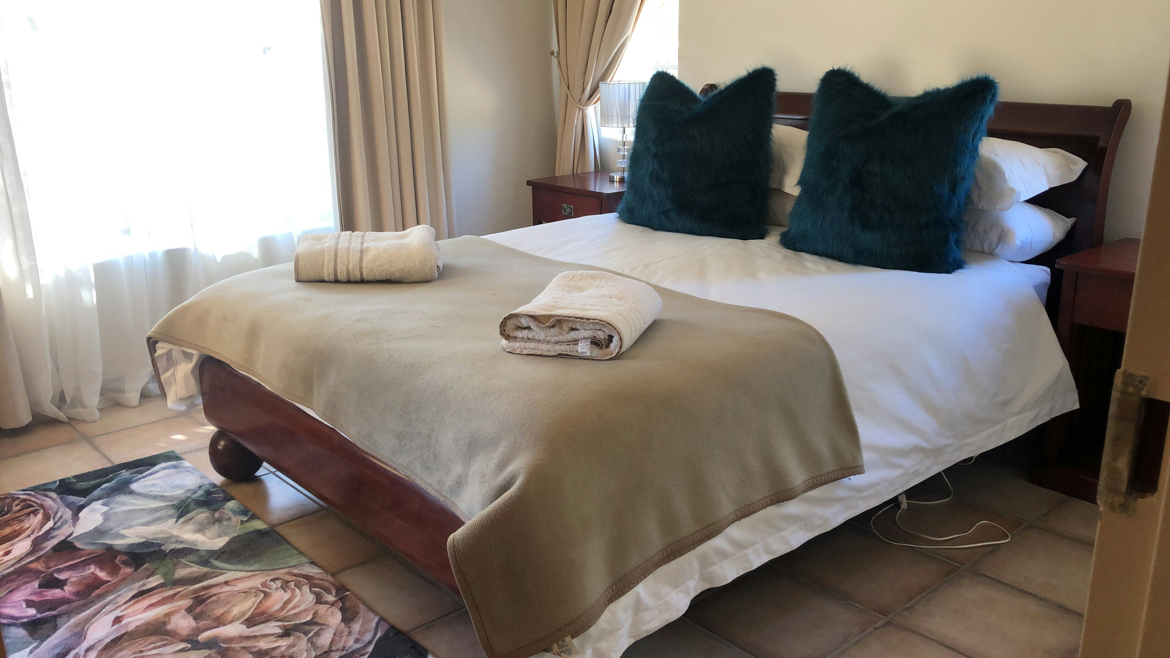 Meander Stay | Rooms