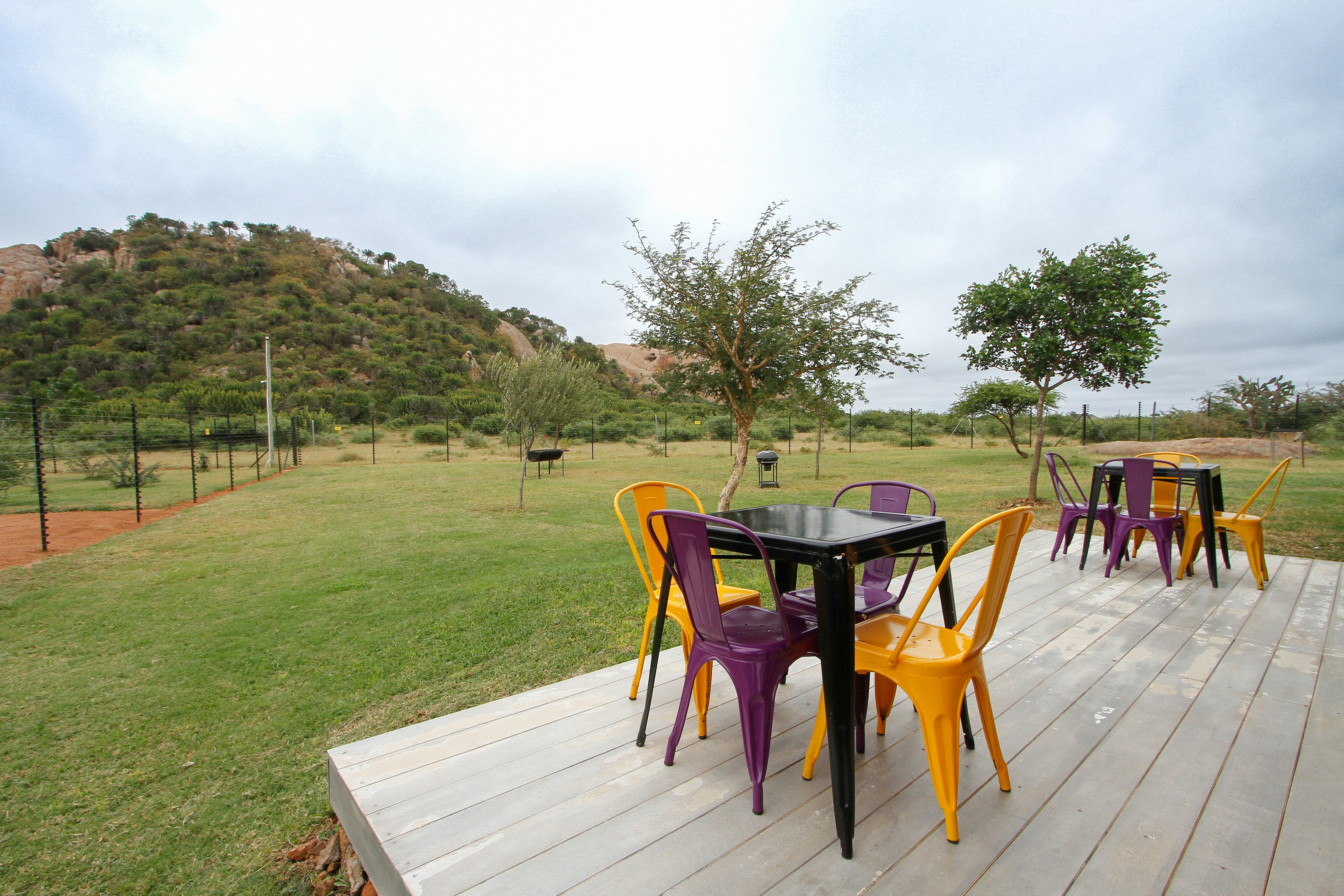 Accommodation near Botlokwa Hospital | LekkeSlaap