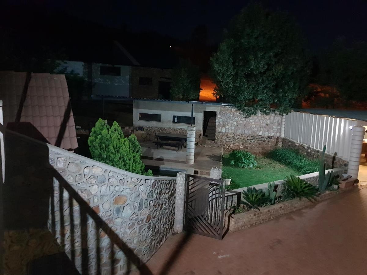 CradleLicious Farm Mpshe Cottage | LekkeSlaap