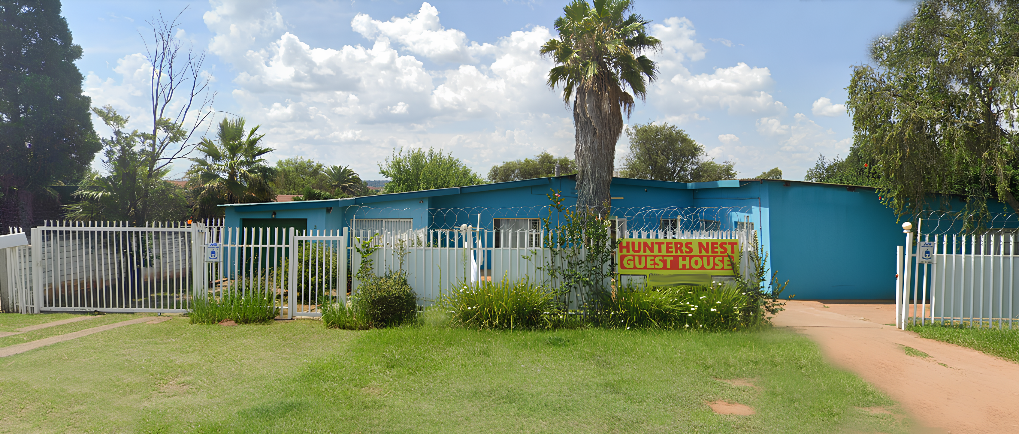 Bronkhorstspruit Hunters Nest Guest House | LekkeSlaap