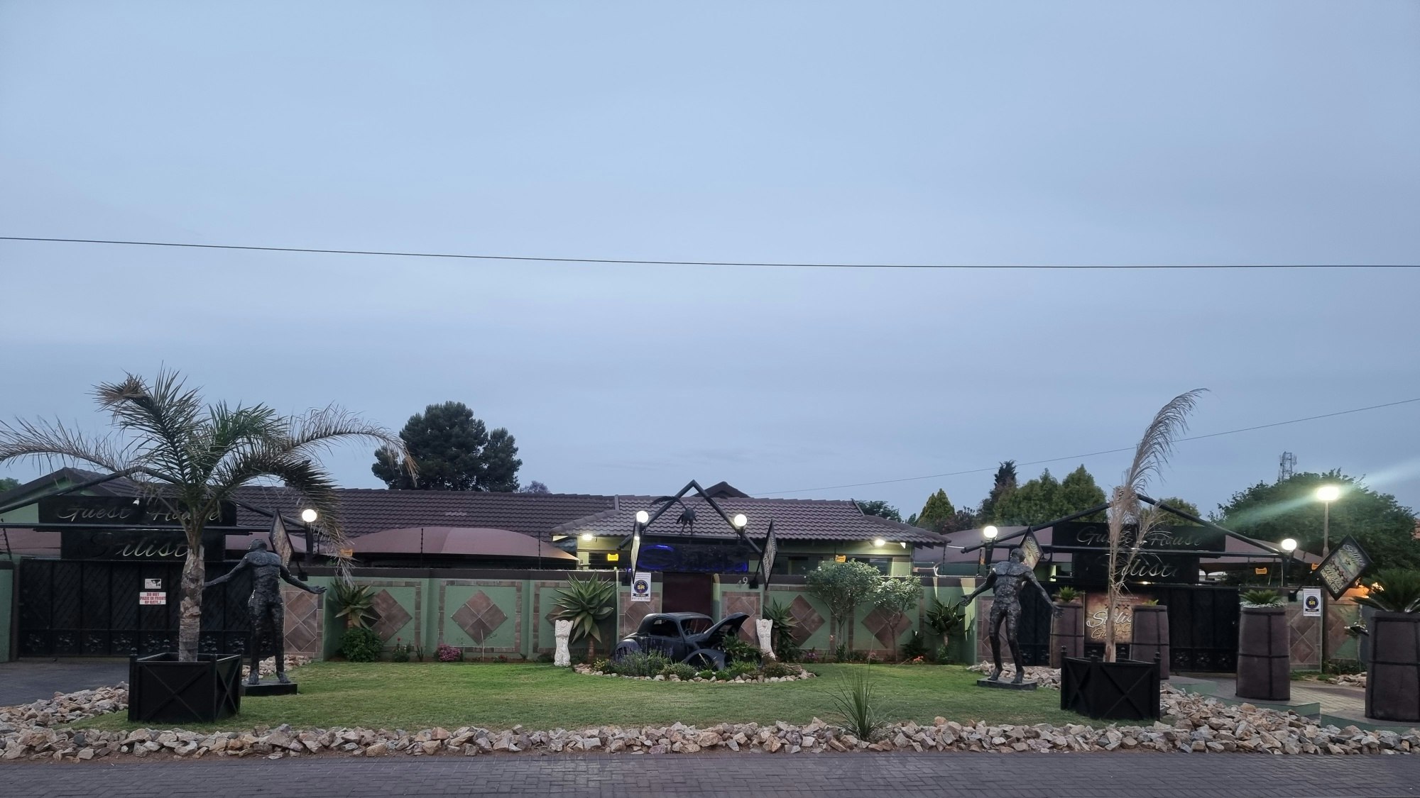 Randfontein Accommodation - LekkeSlaap