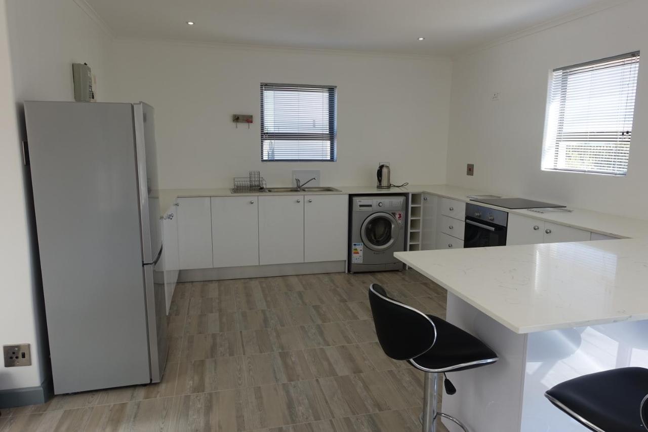 Helios Place Unit 33 | LekkeSlaap