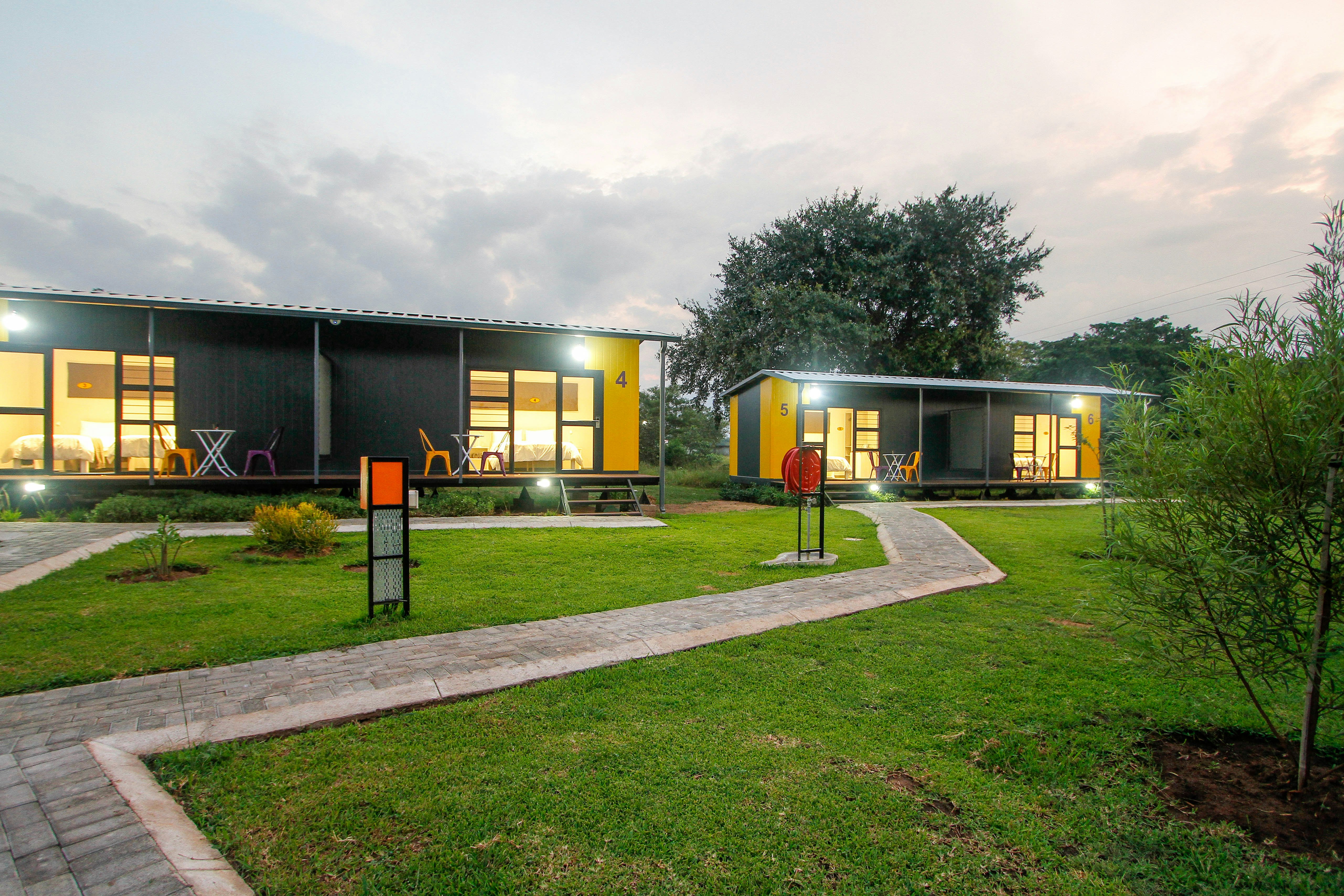 SleepOver Phabeni | LekkeSlaap