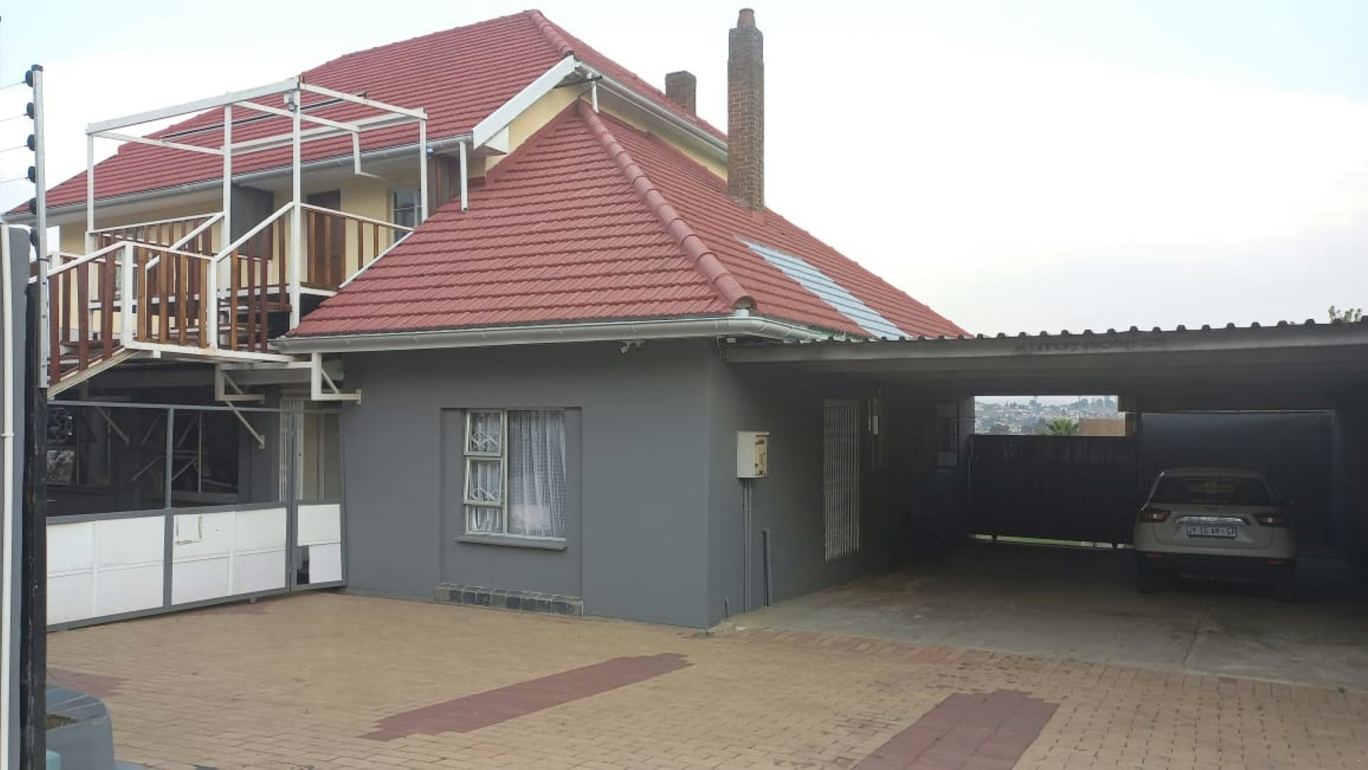 Safi Suites and Conference Centre | LekkeSlaap