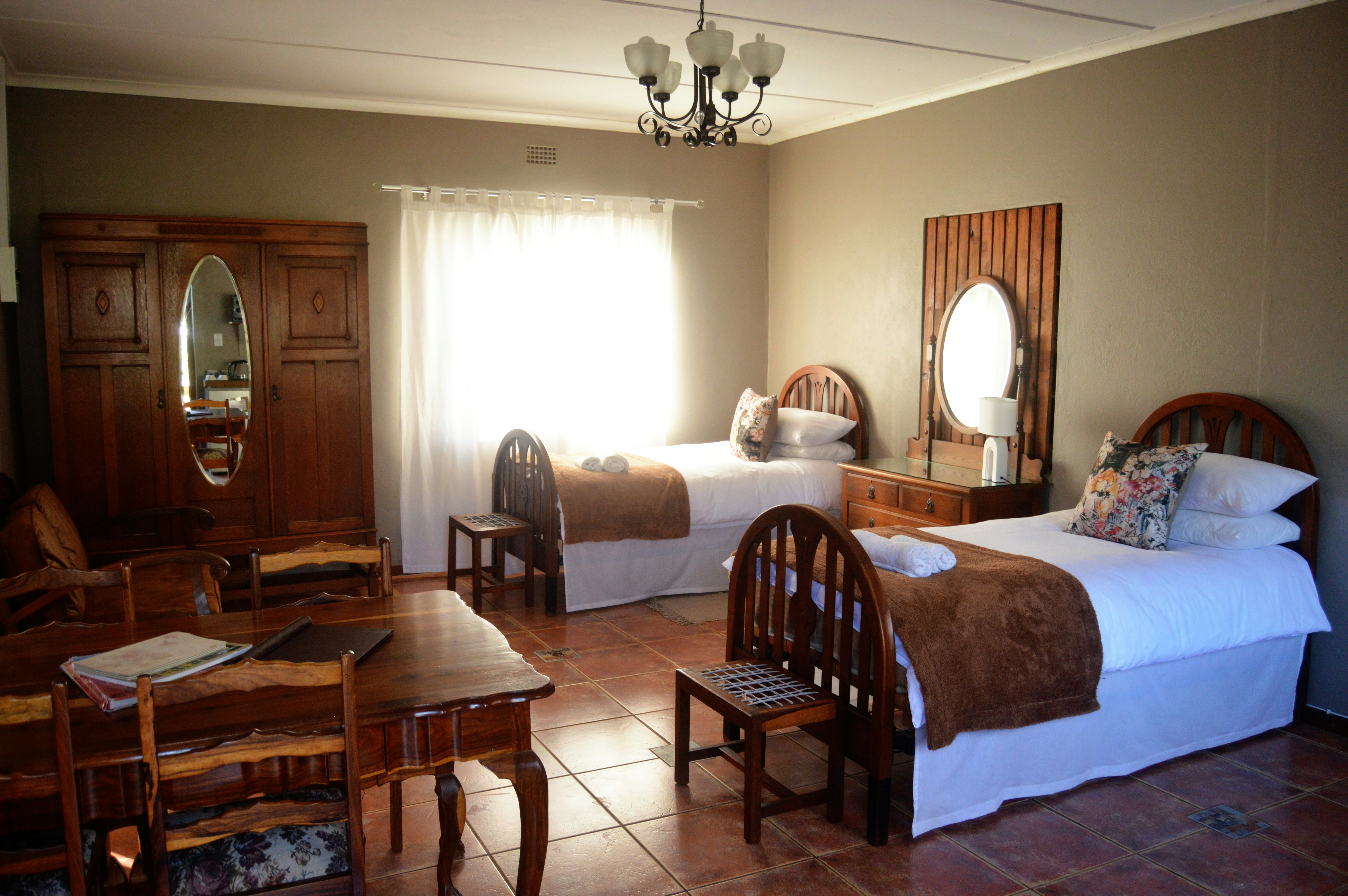 Boereplaas Nieuwoudtville | LekkeSlaap