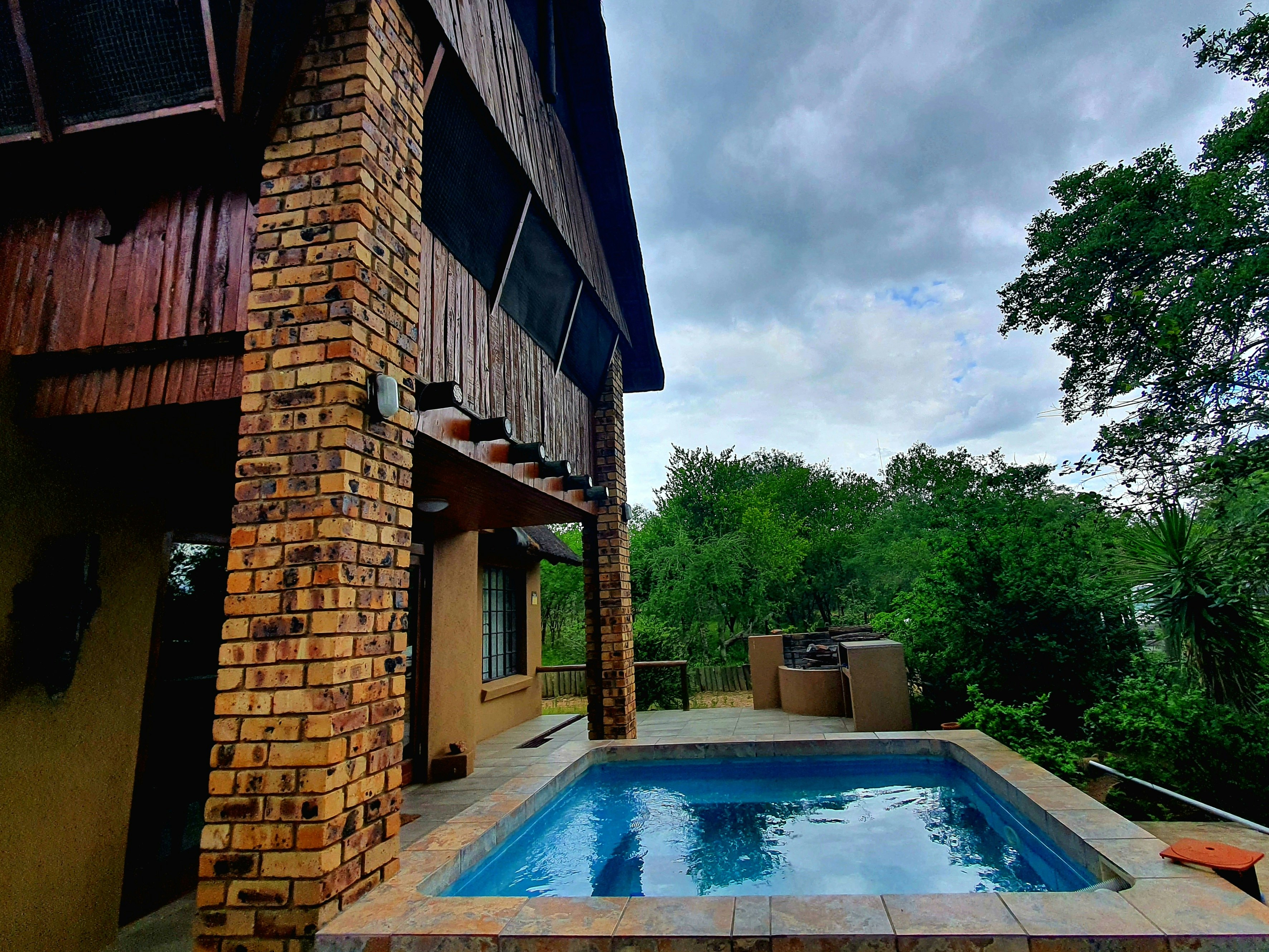 Adventure Bush House II | LekkeSlaap