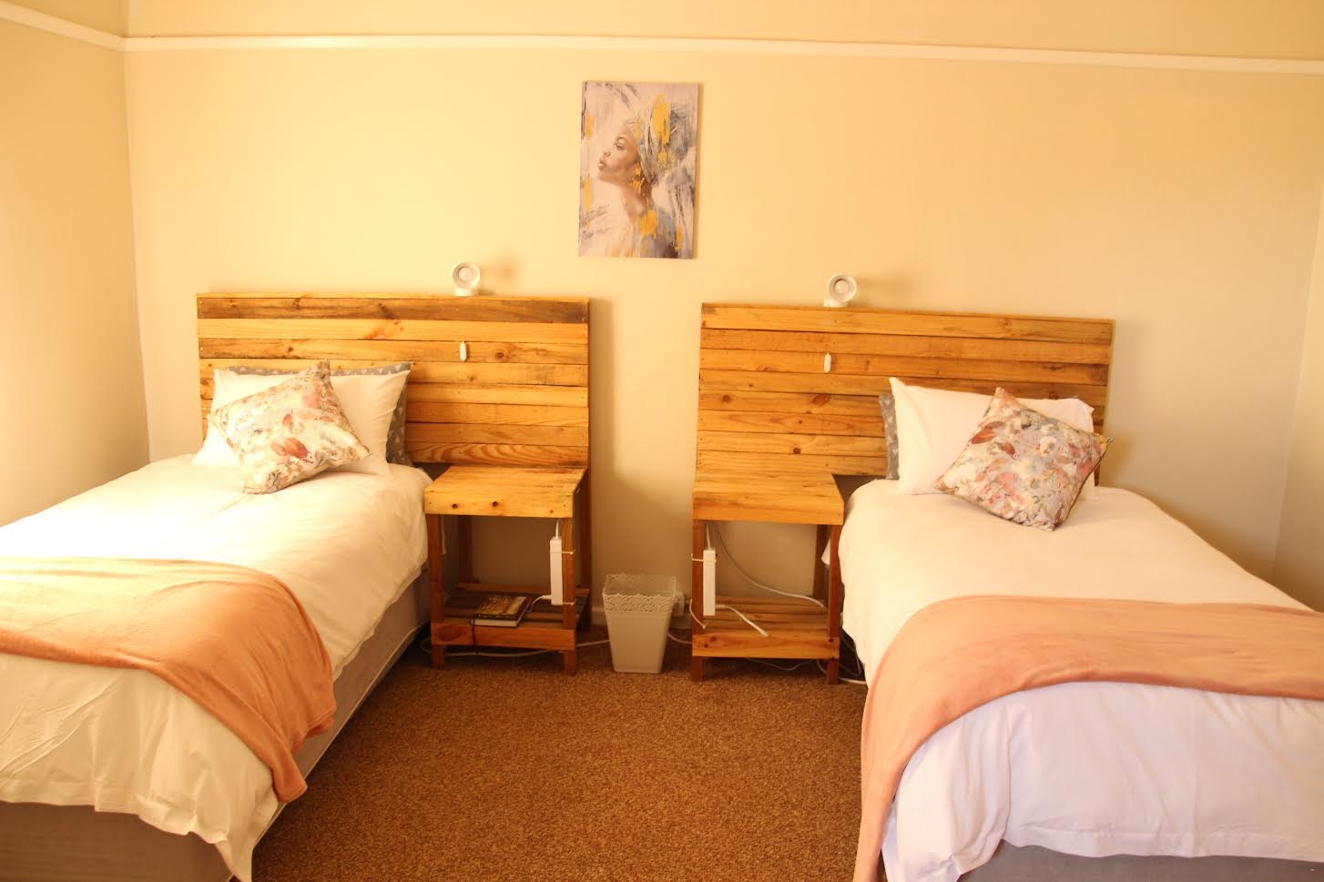 Loeriesfontein Accommodation - LekkeSlaap