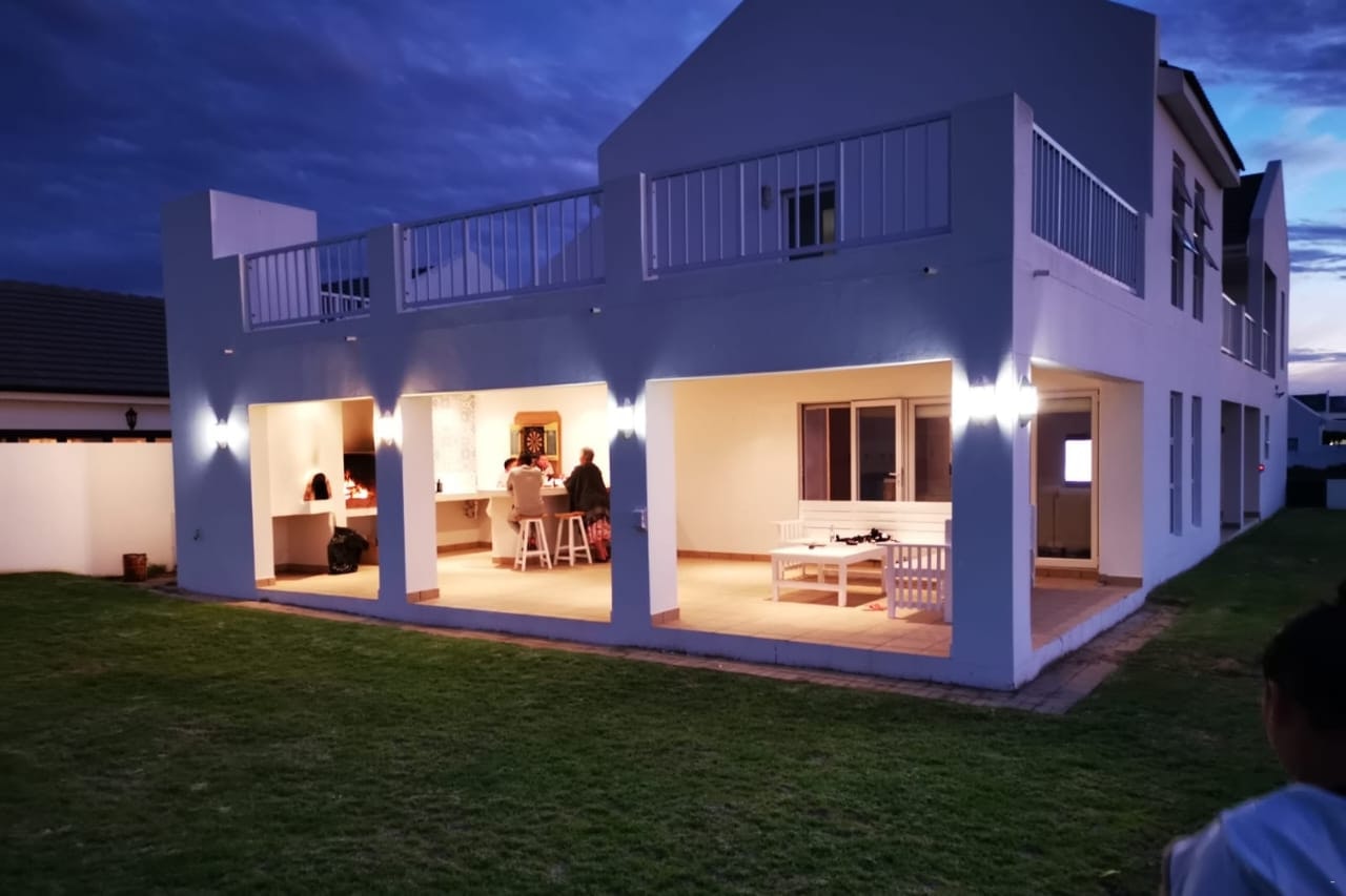 Khasia House | LekkeSlaap