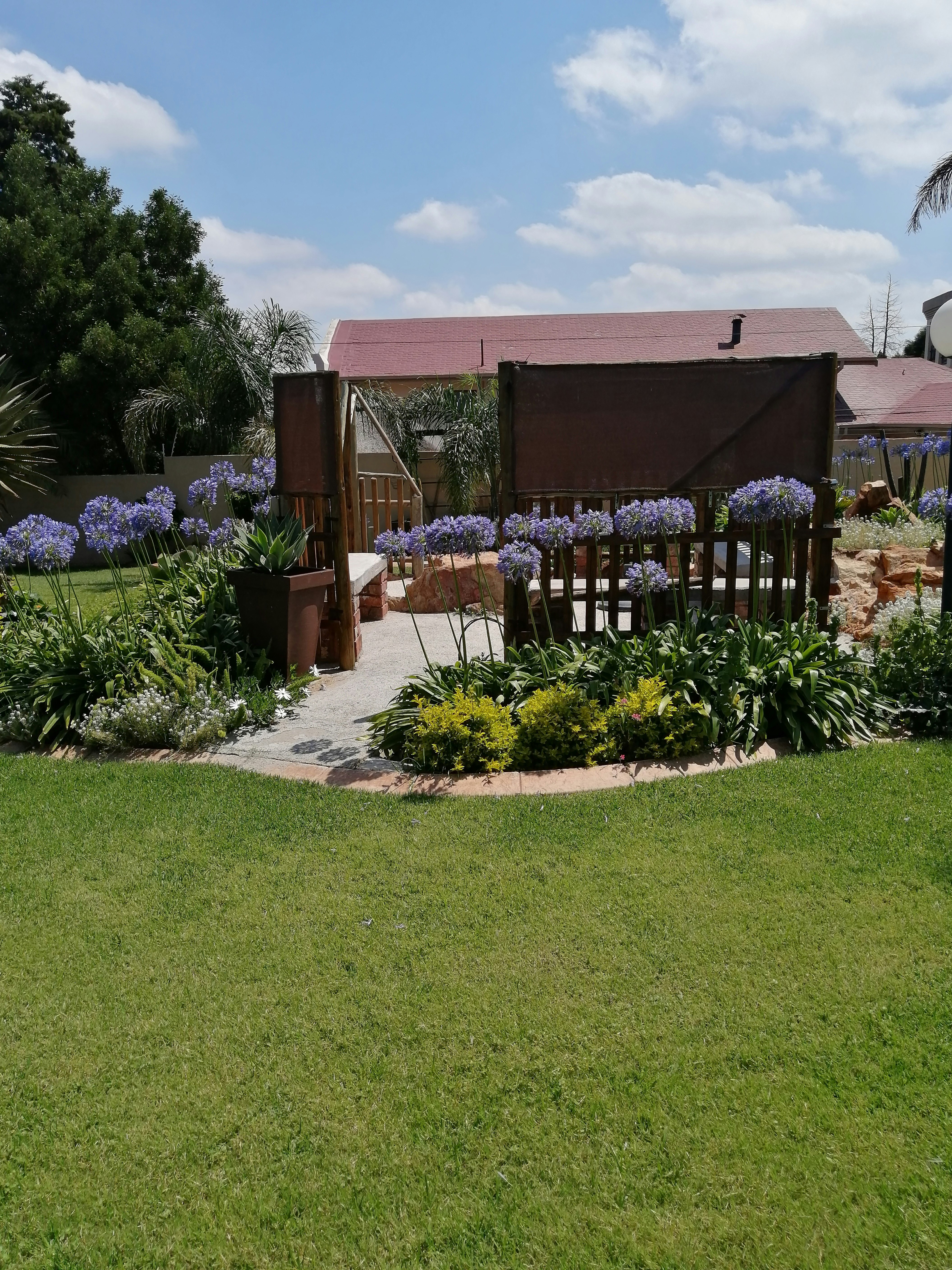 Accommodation near UNISA Florida Campus | LekkeSlaap