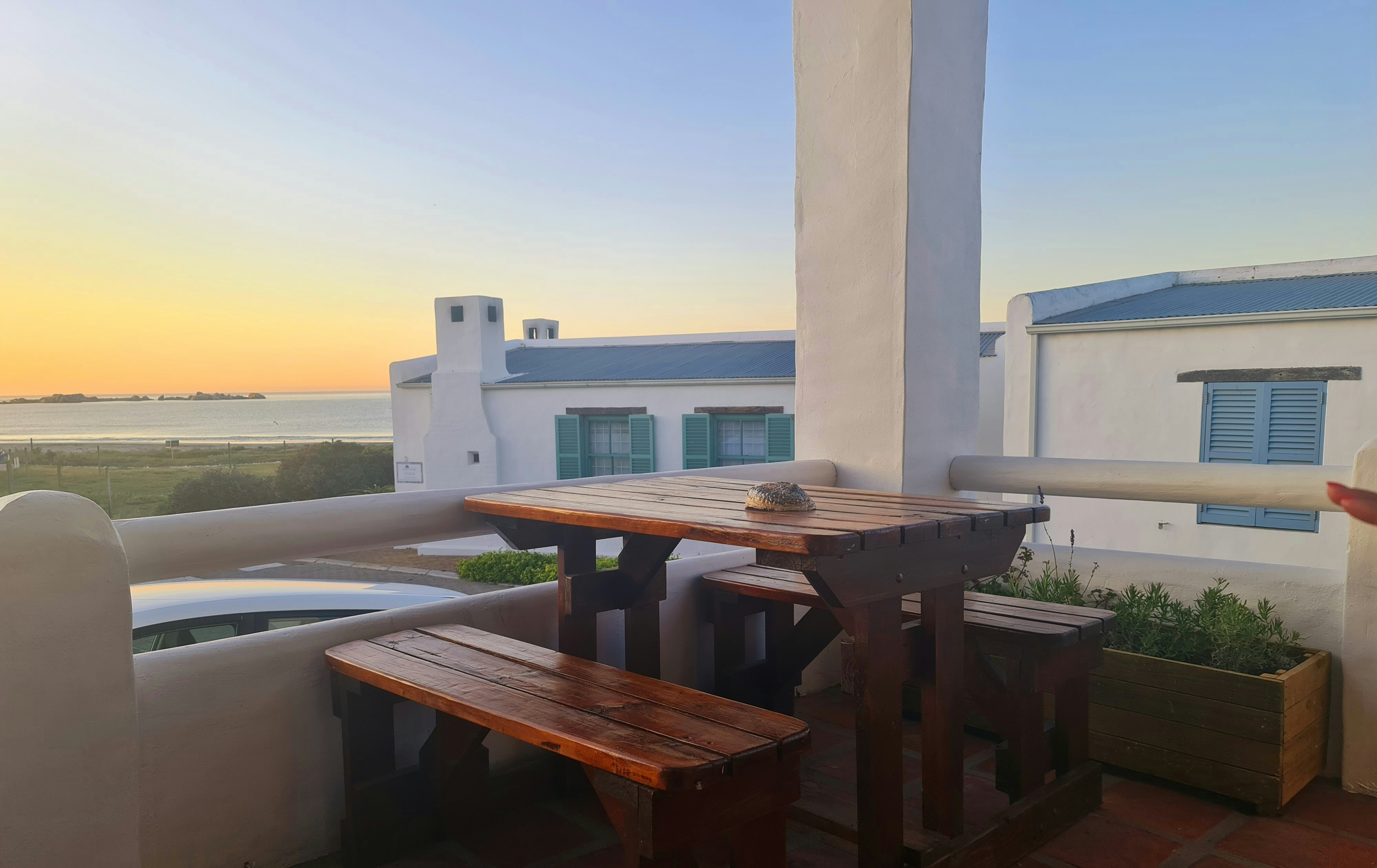 Flamink Beach View Cottage | LekkeSlaap