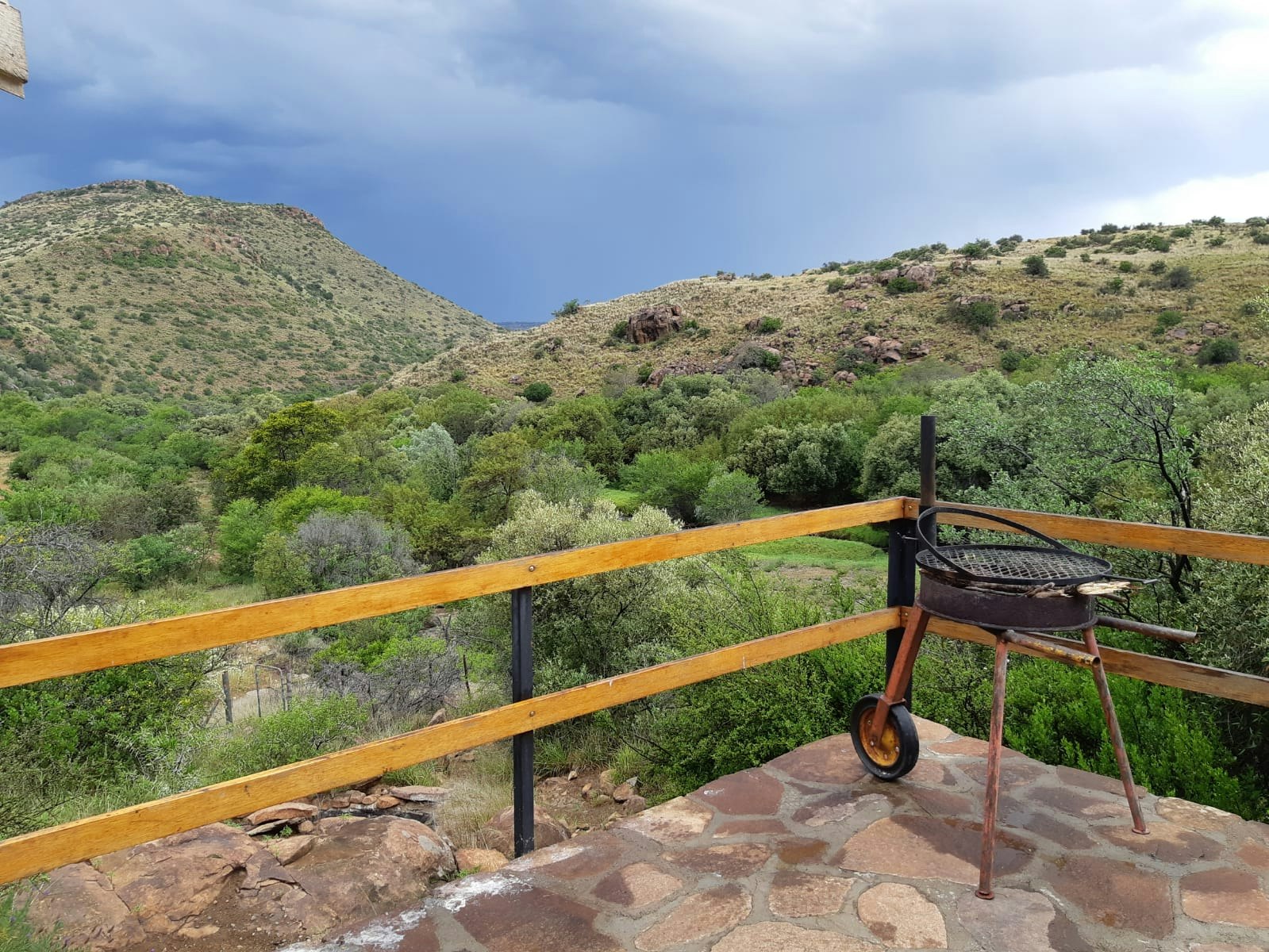 Vrede Fountain House Farm Stay | LekkeSlaap