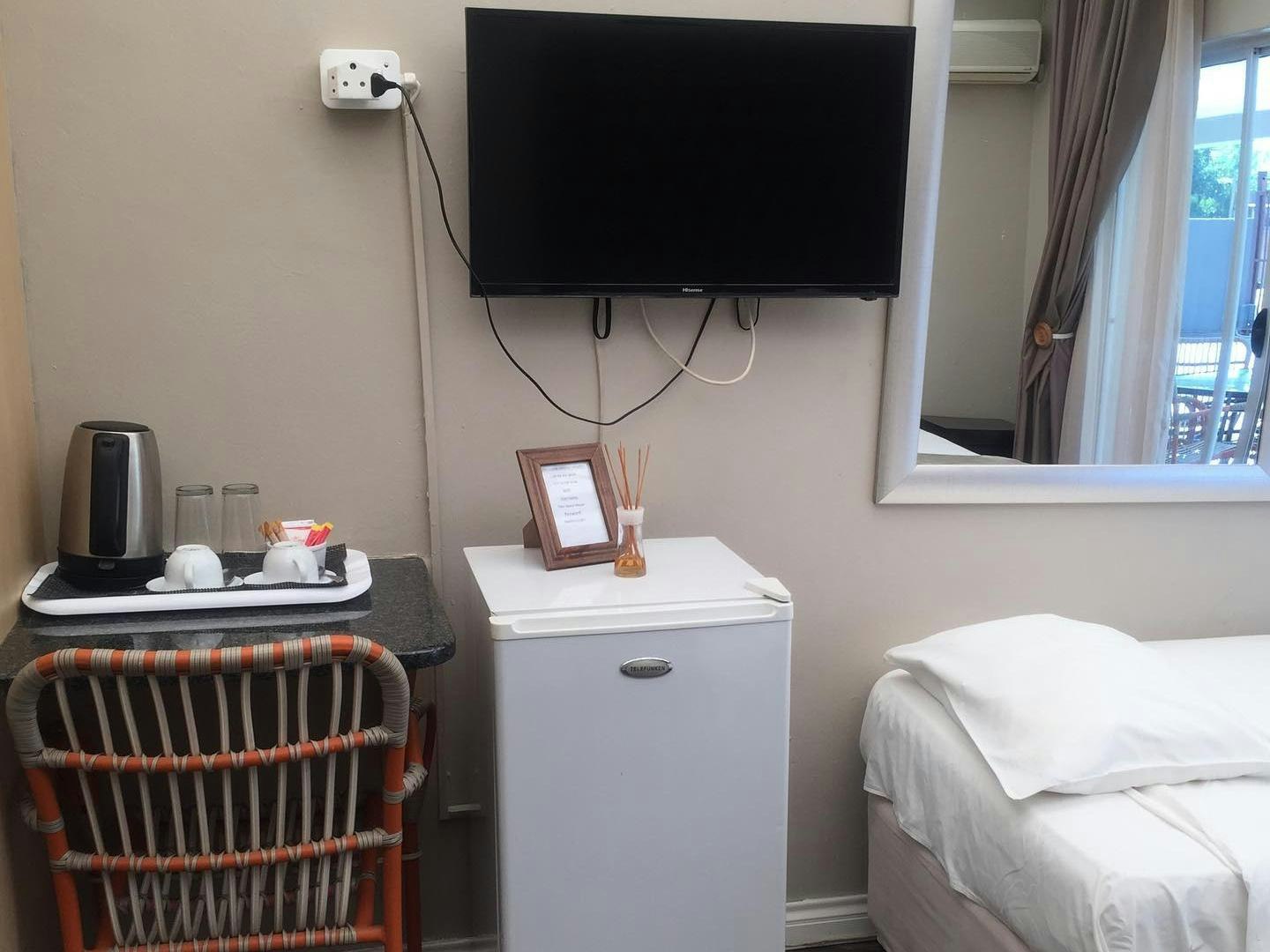 Toro Guest House | LekkeSlaap