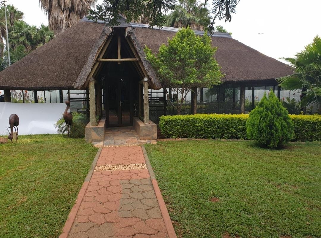 Intsingizi Bird Lodge | LekkeSlaap