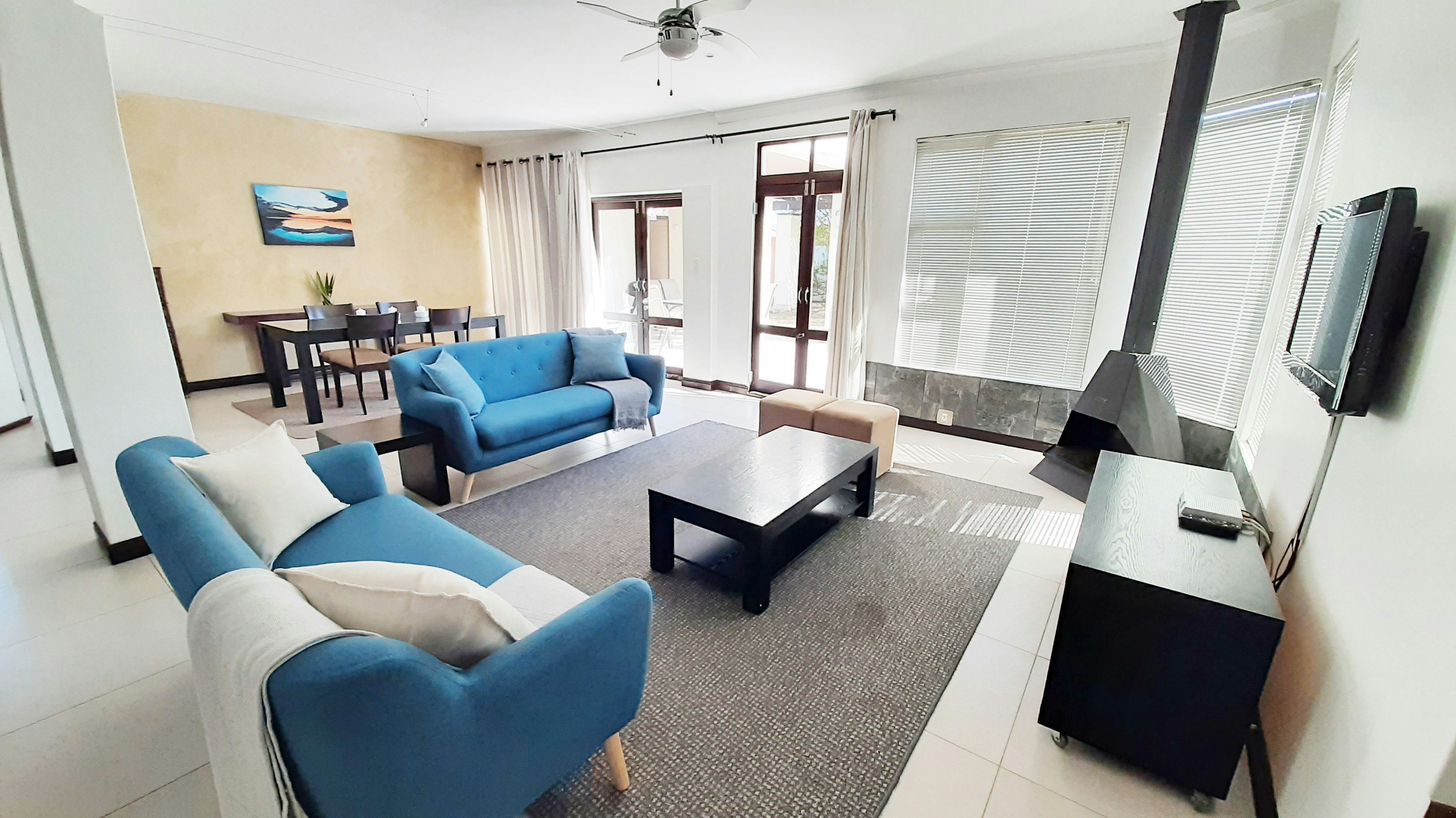 Hadingham Russell Holiday House | LekkeSlaap