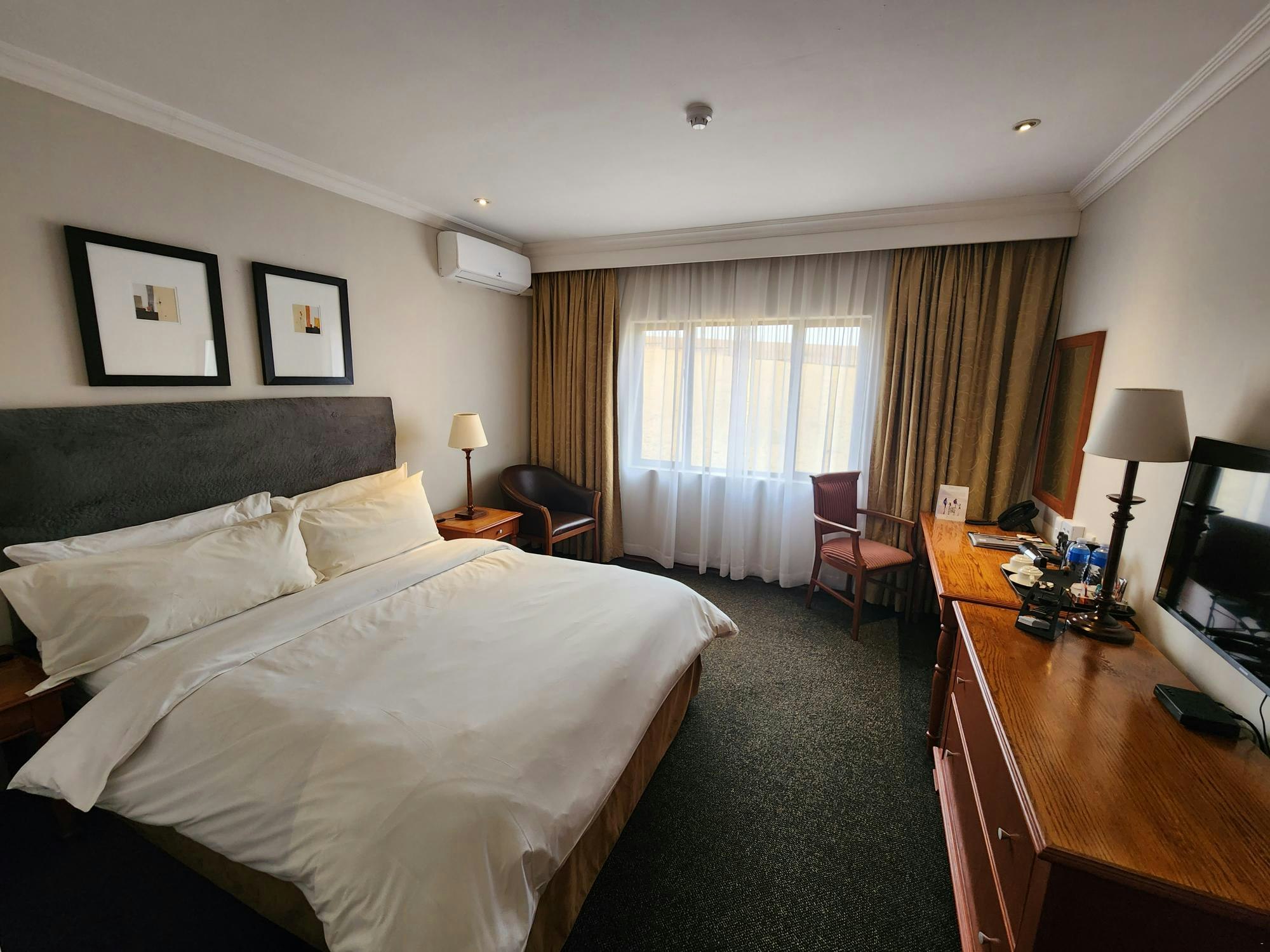 Protea by Marriott Hotel Harrismith Montrose | LekkeSlaap