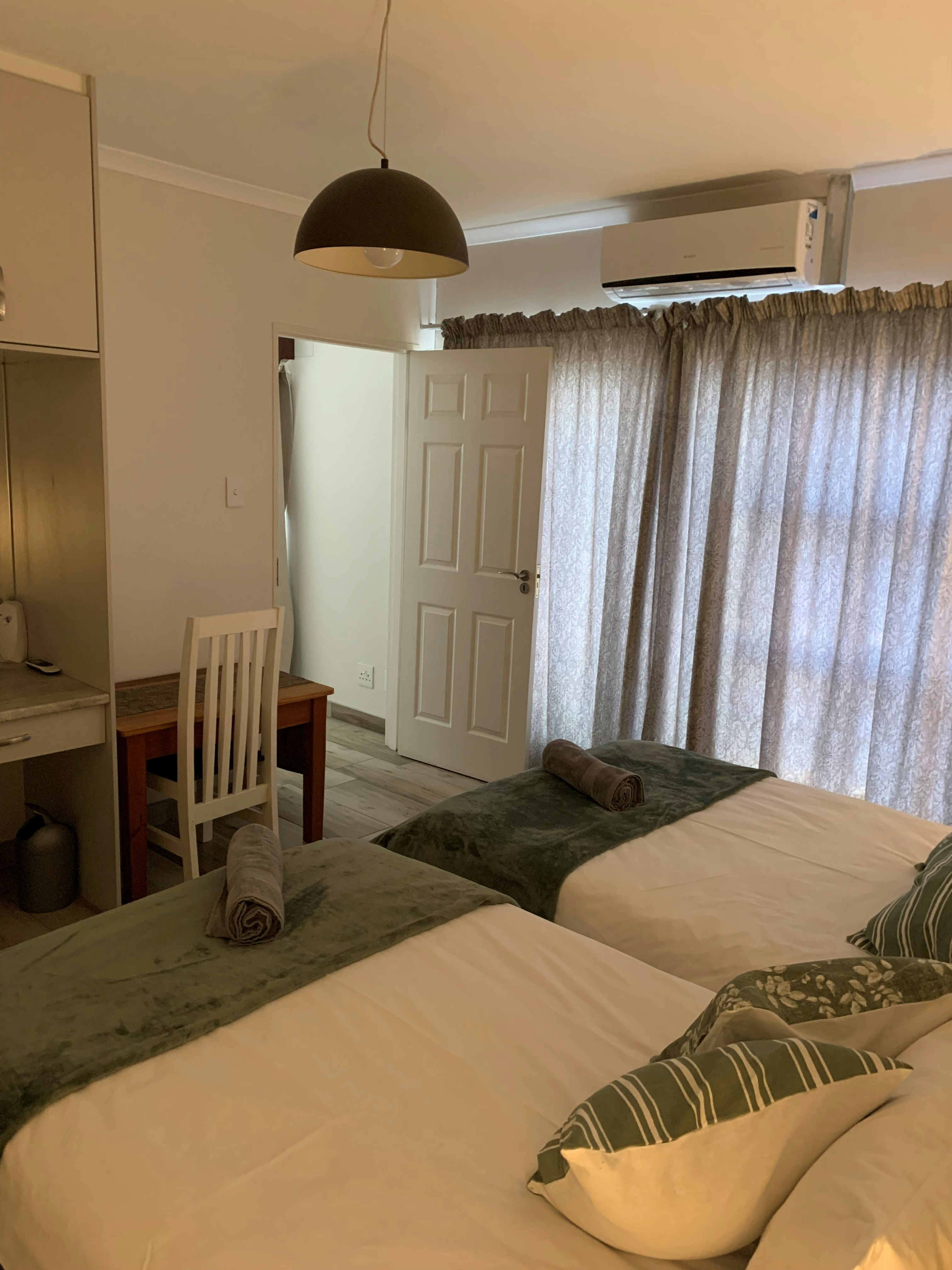 Namibia Accommodation - LekkeSlaap