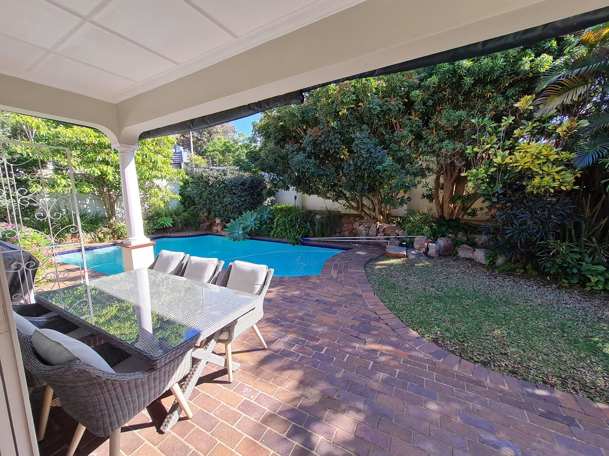 153 Edmond, Glenwood | LekkeSlaap