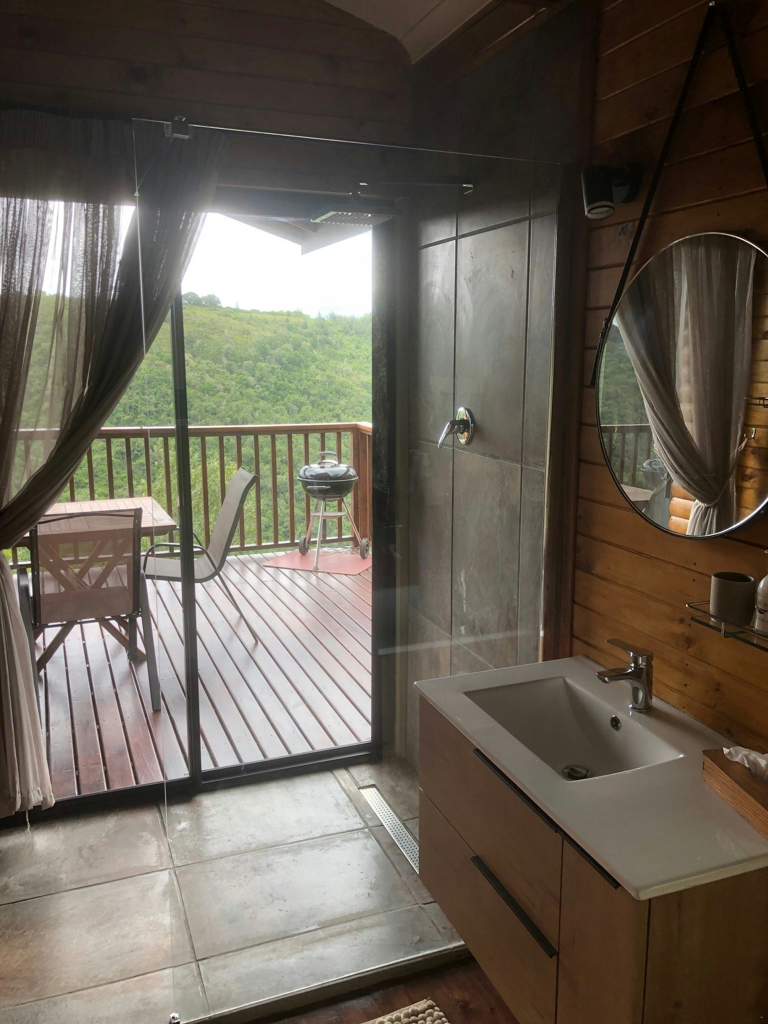 Teniqua Treetops | TravelGround