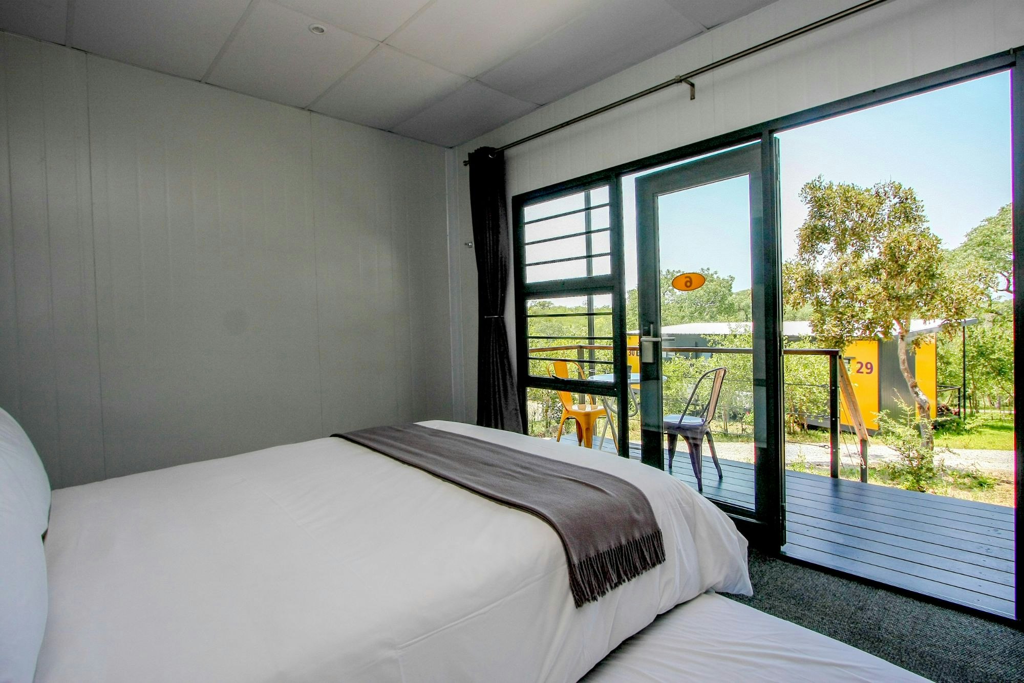 SleepOver Kruger Gate | LekkeSlaap