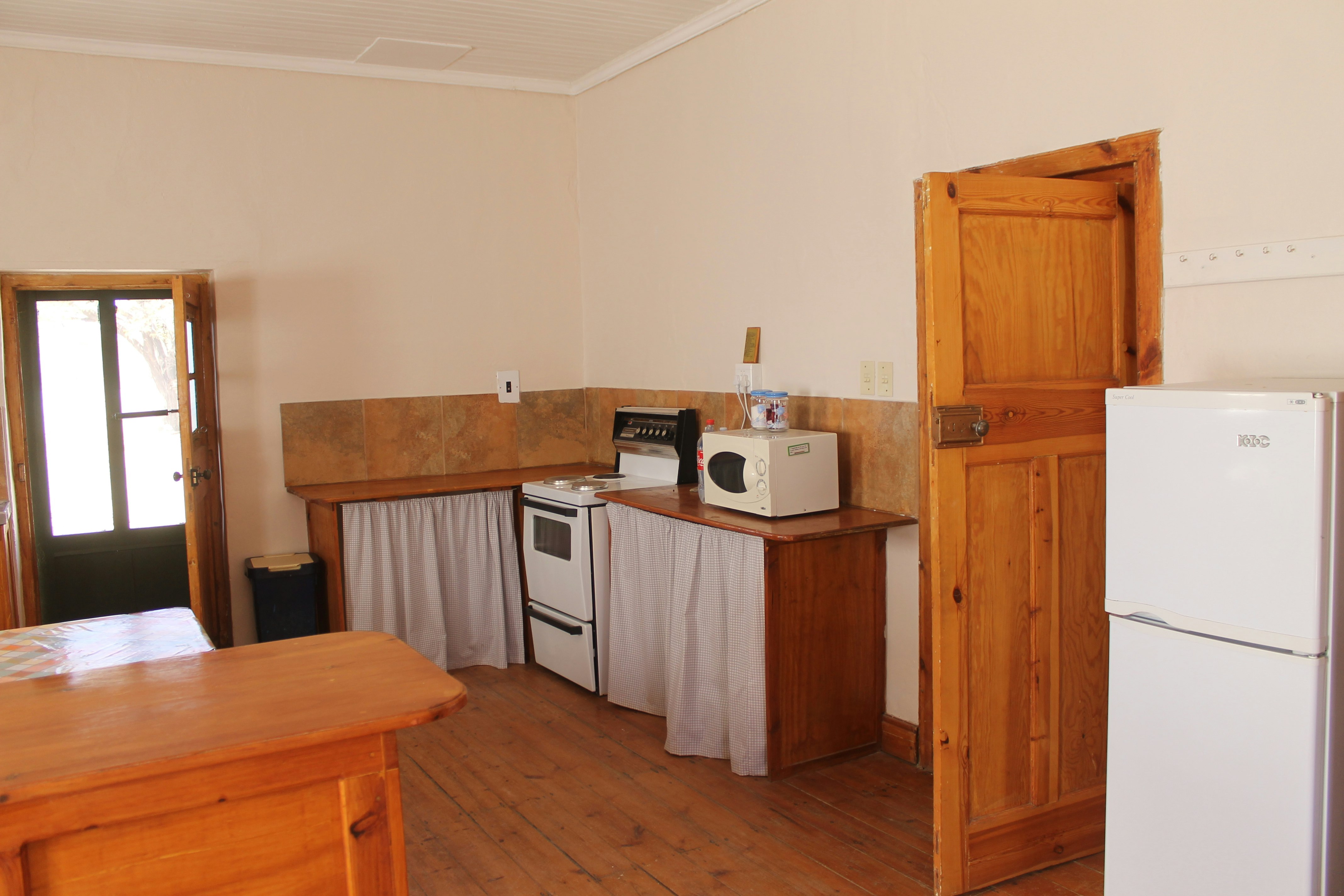 Sutherland Accommodation - LekkeSlaap