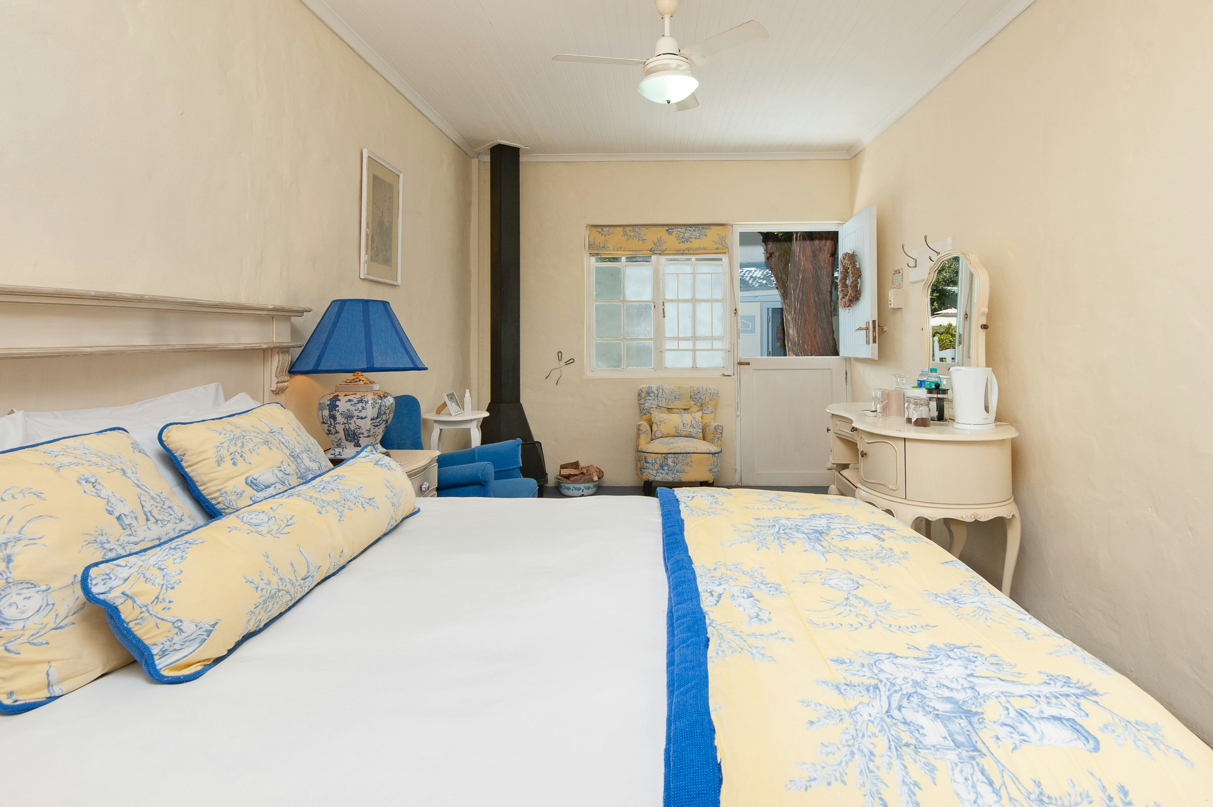 The Lady Grace | Rooms