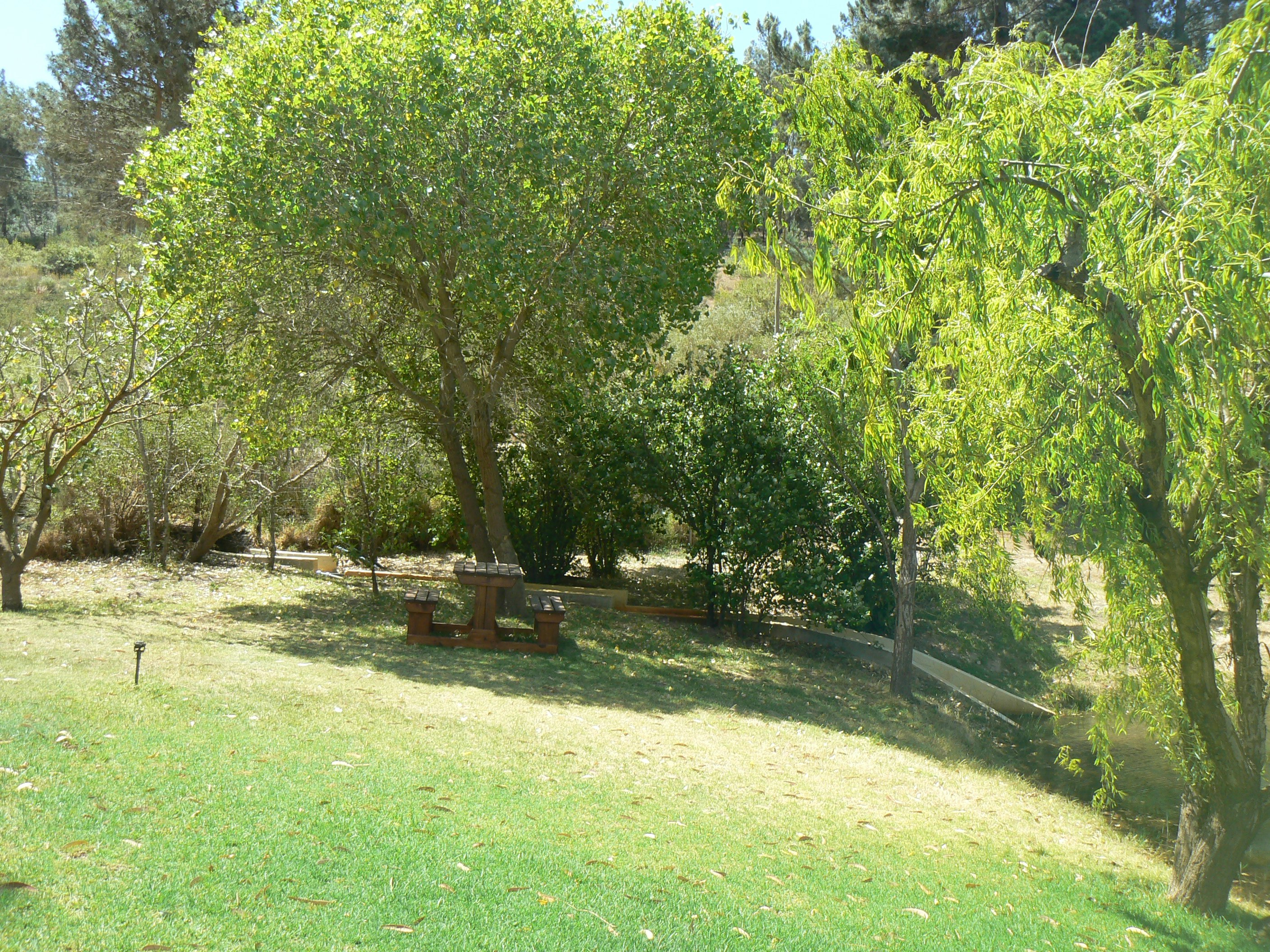 Ou Meul Farm Cottage | LekkeSlaap