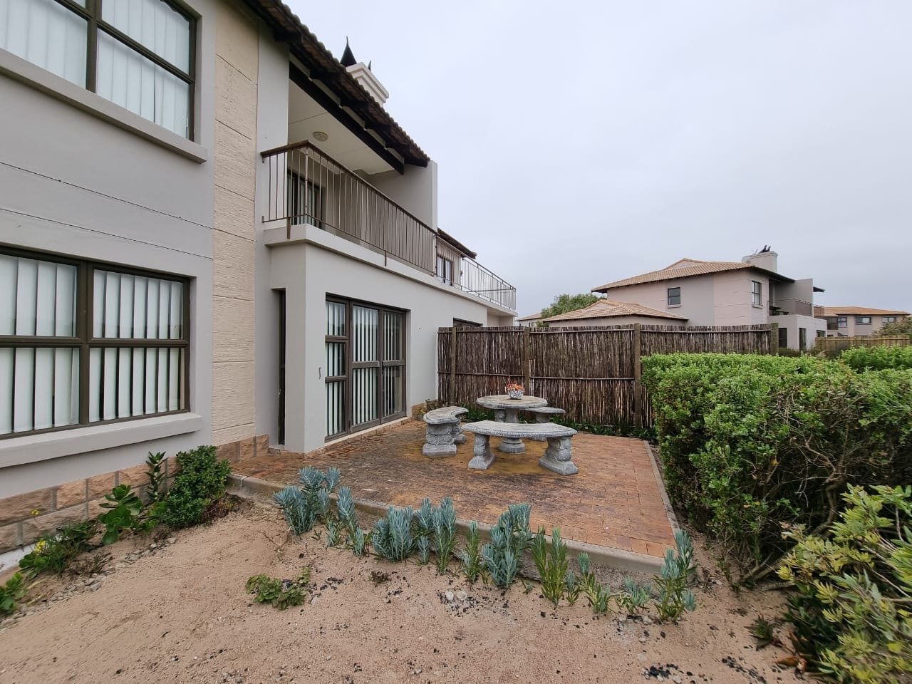 Langebaan Country Estate | LekkeSlaap