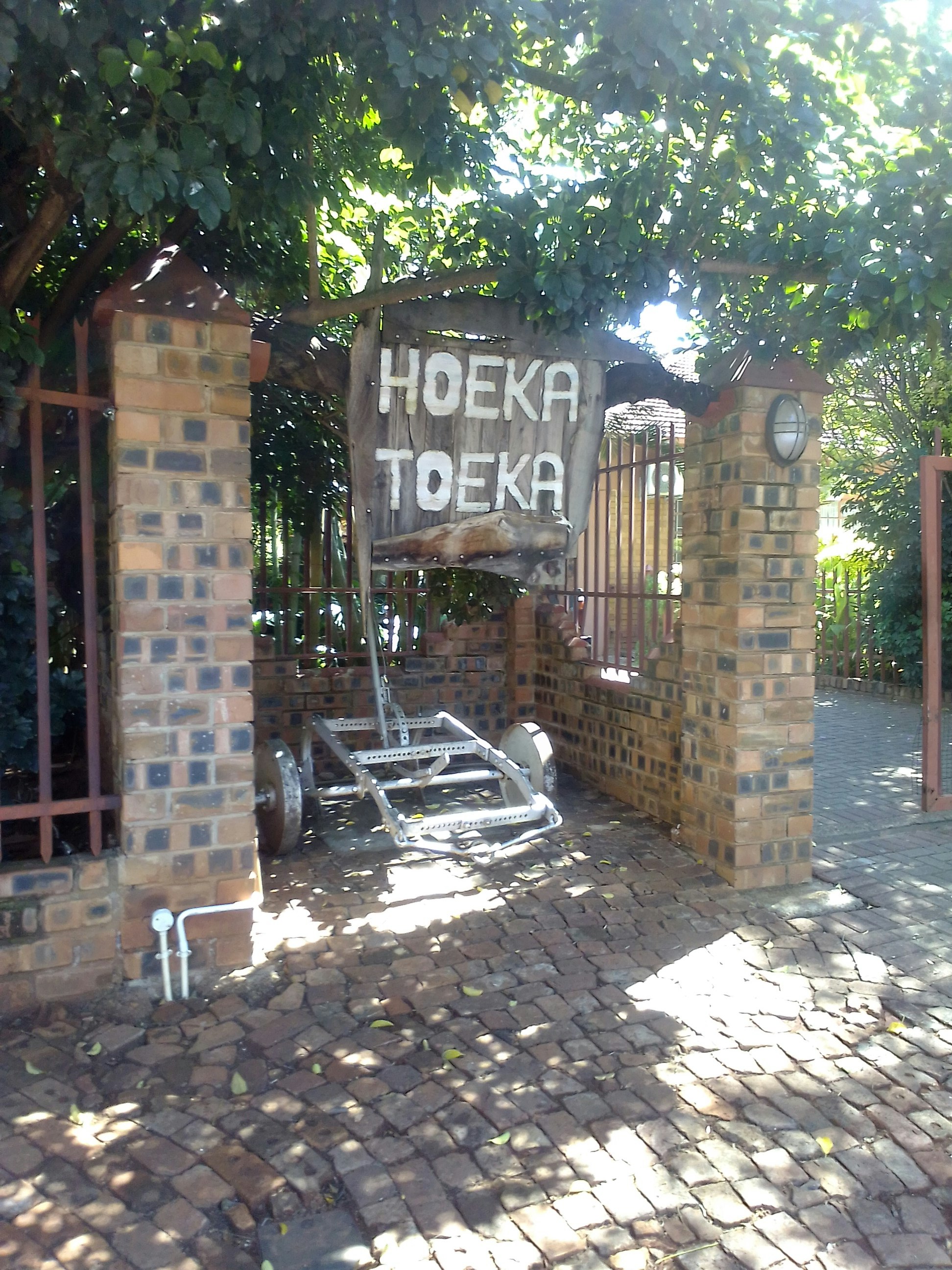 Hoeka Toeka Guest House | Rooms