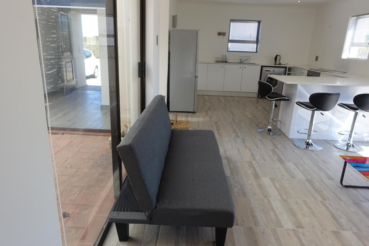 Helios Place Unit 33 | LekkeSlaap