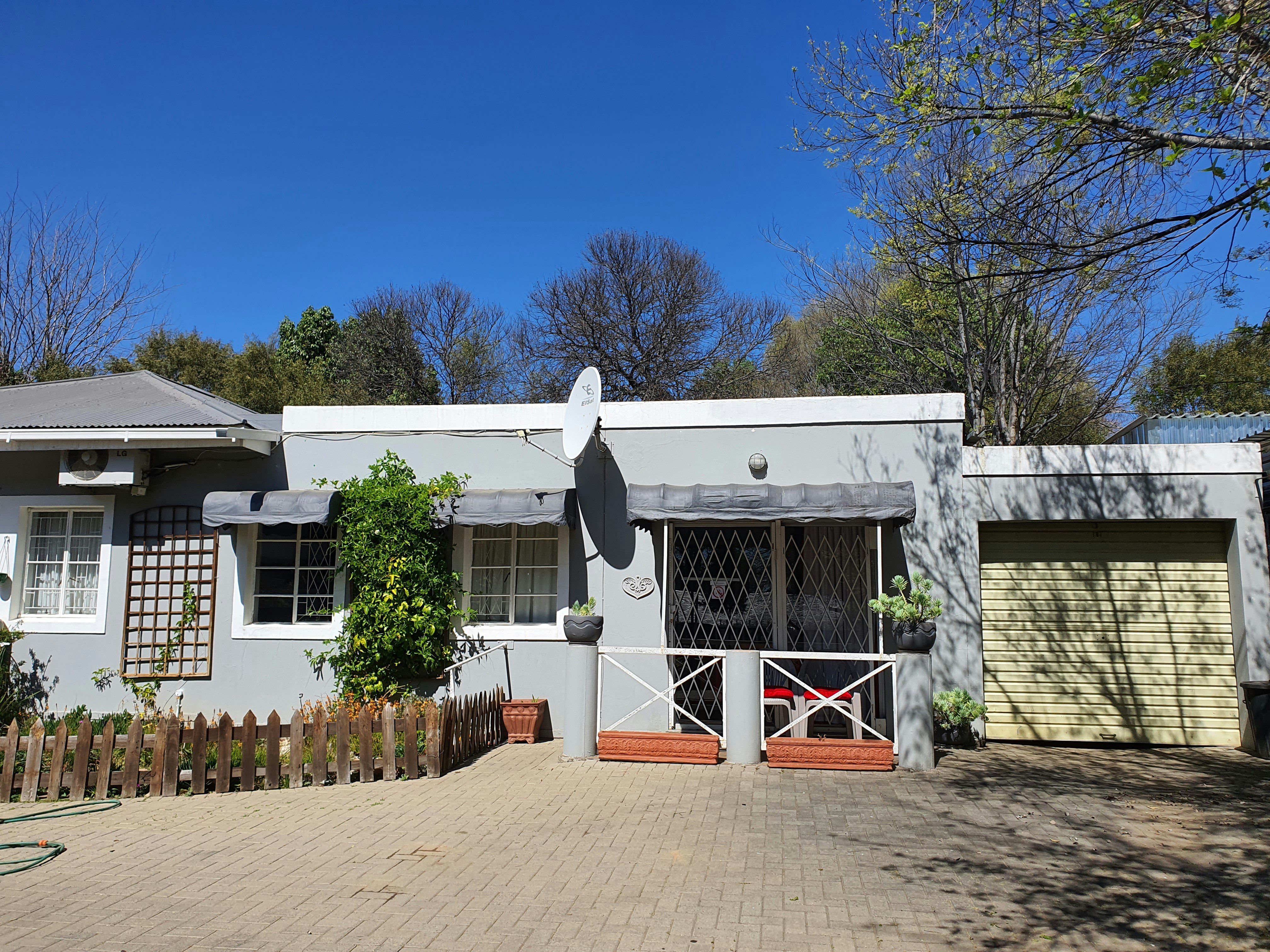 Lizbe Accommodation | LekkeSlaap