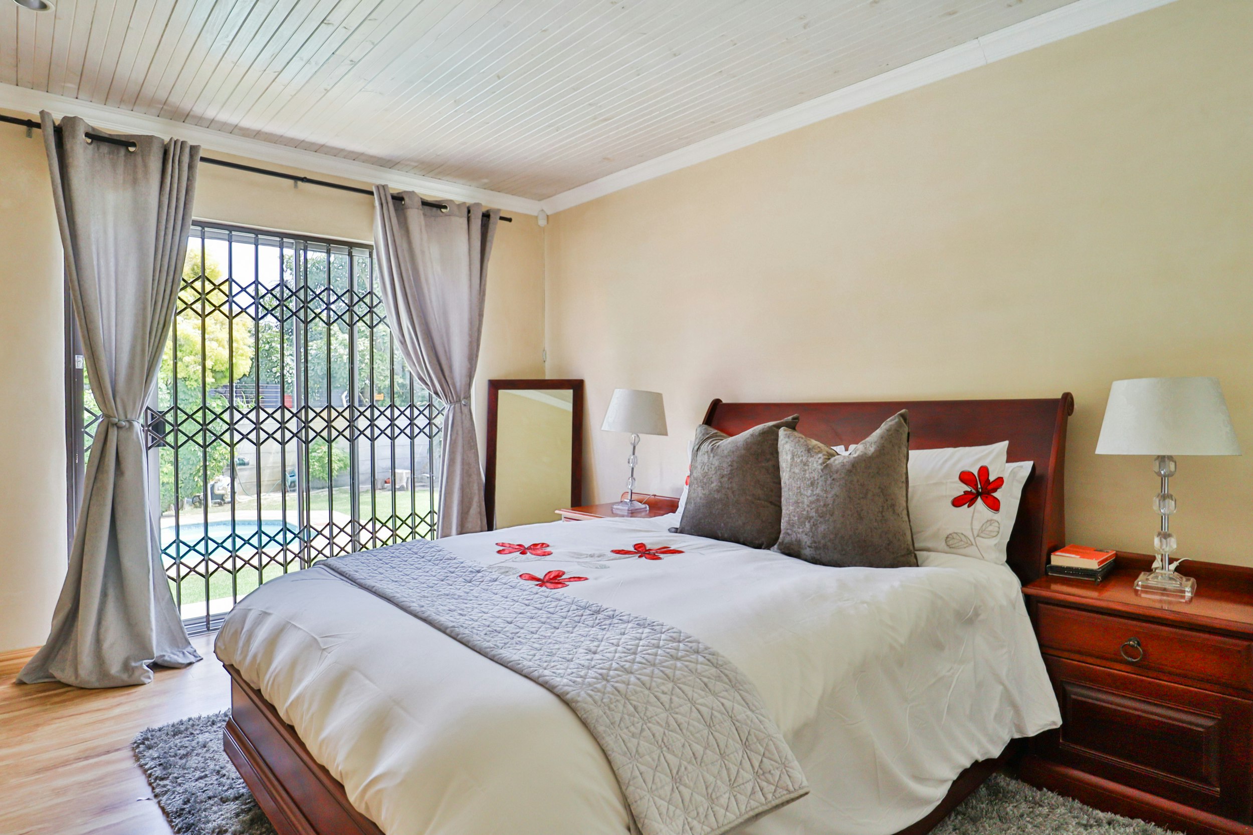 Cape Town Accommodation - LekkeSlaap