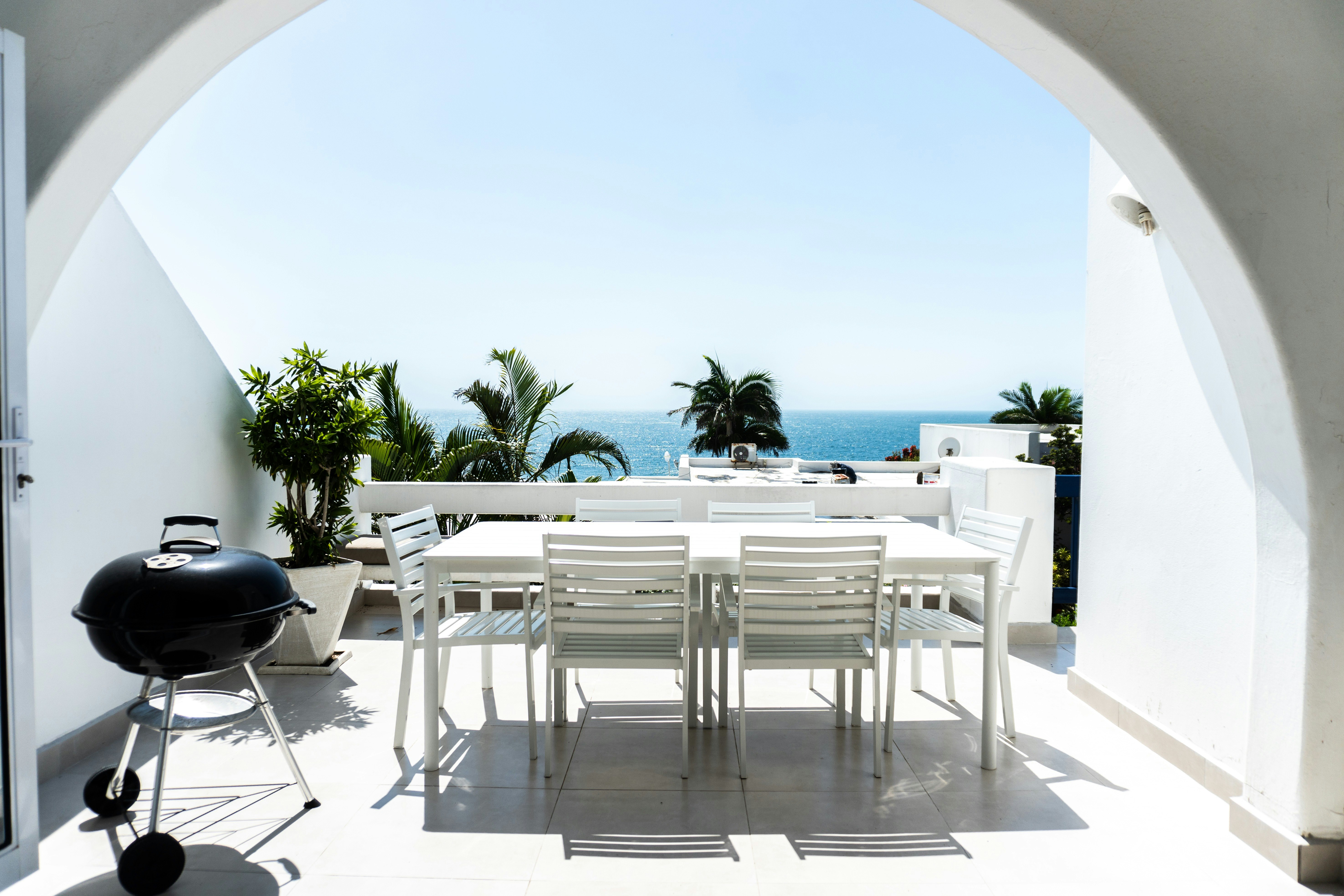 Santorini Shaka's Rock 19 Thira | LekkeSlaap