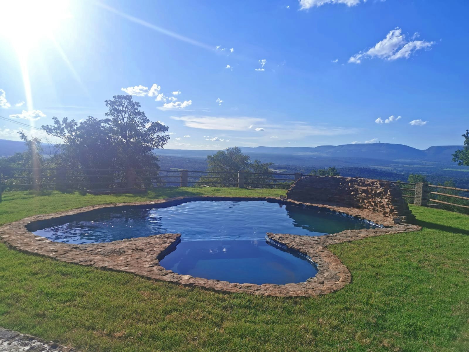 Idwala Le Ingwe Lodge | LekkeSlaap