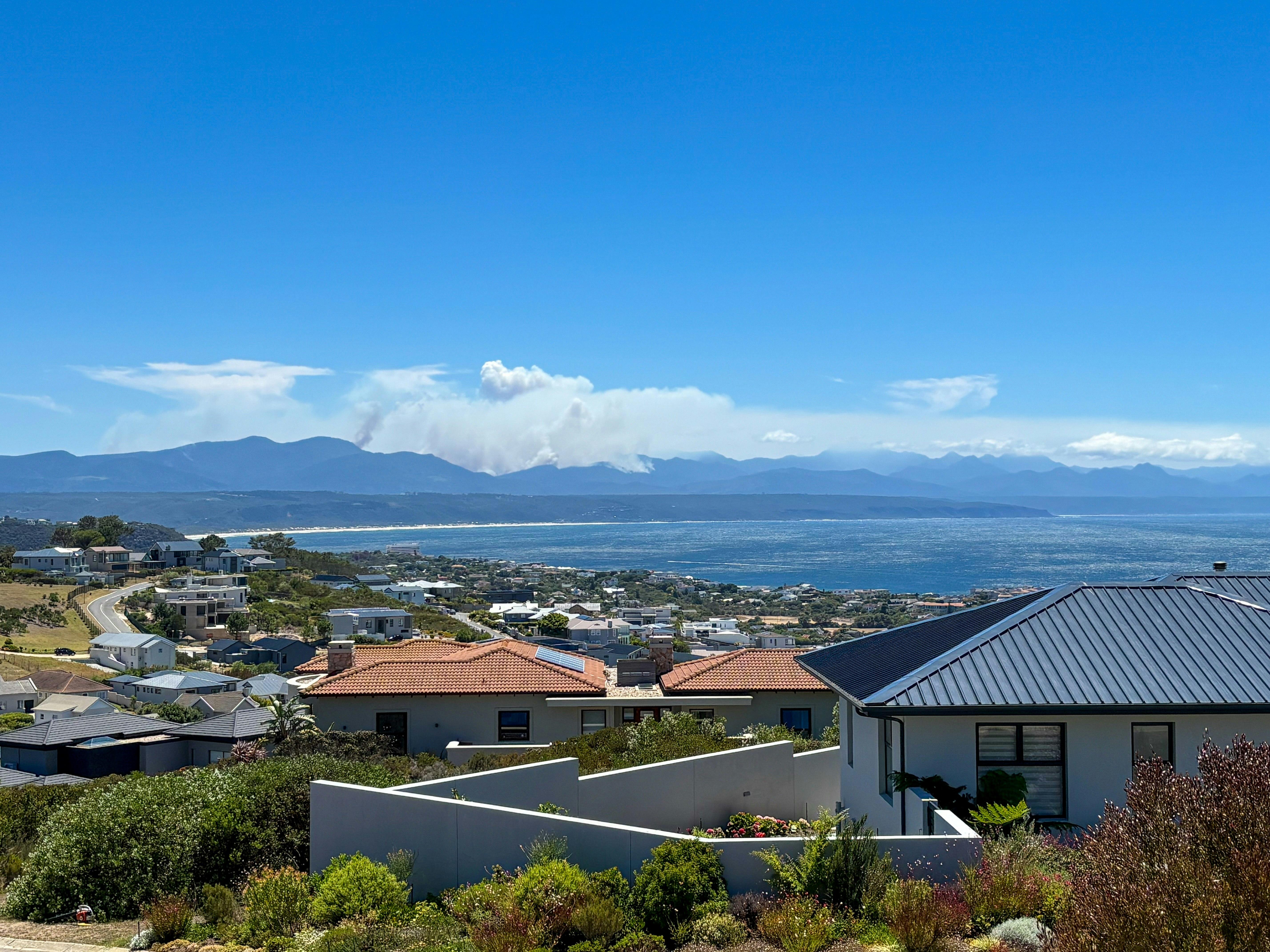Whale Rock Ocean View | LekkeSlaap