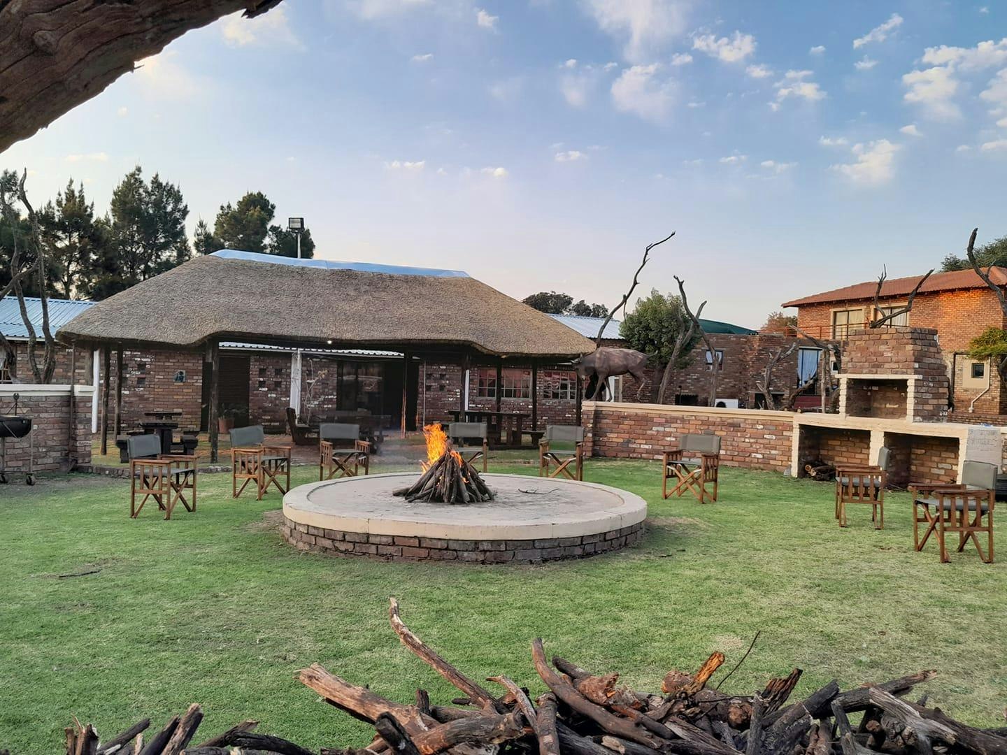 Highveld Safari Lodge | LekkeSlaap