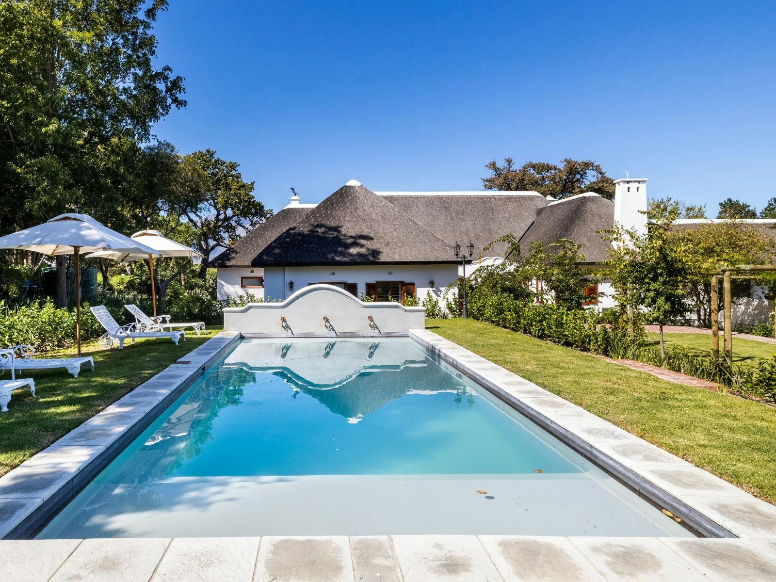 Laborie Estate Werf Rooms | LekkeSlaap