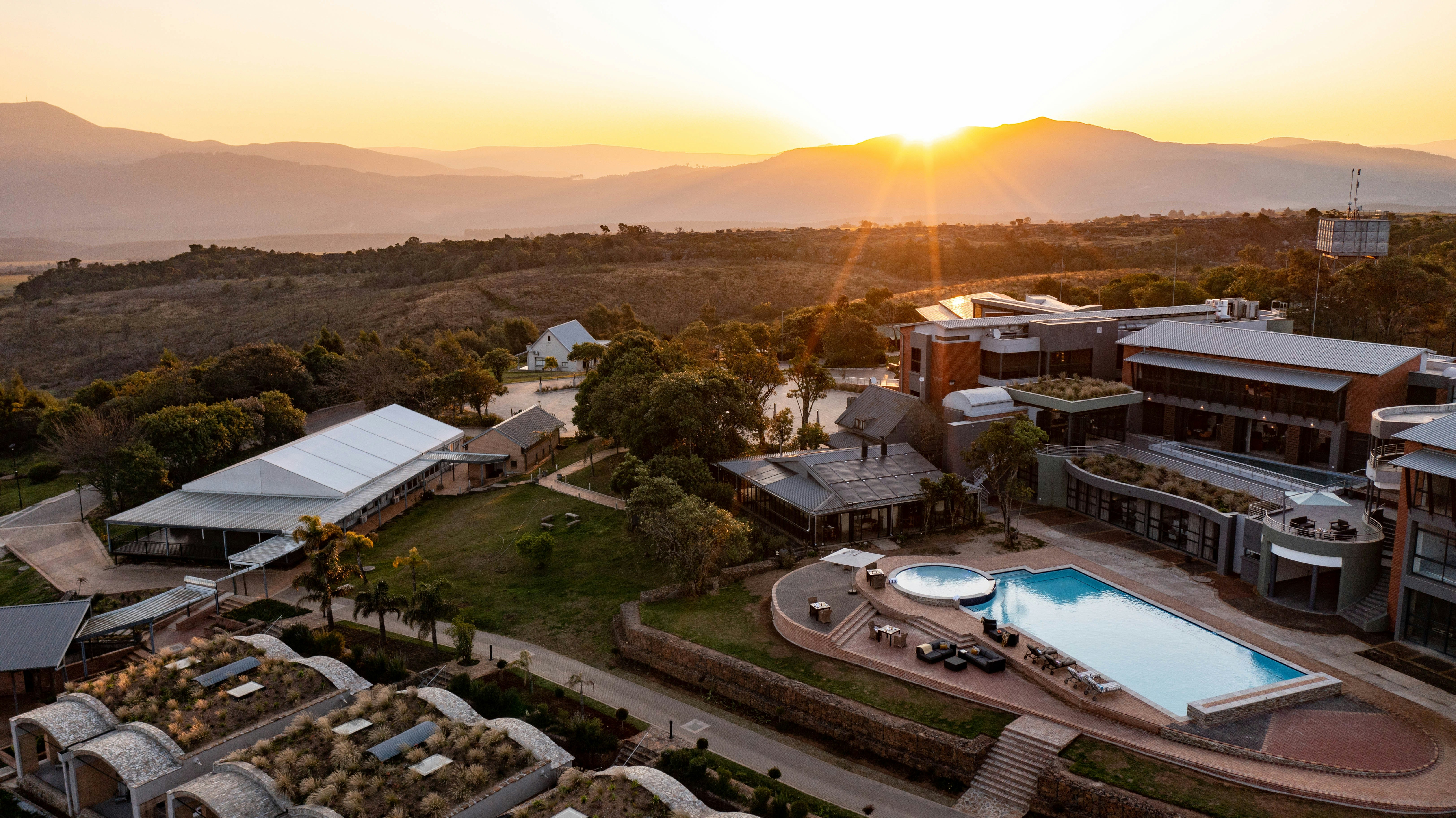 Angels View Hotel | LekkeSlaap