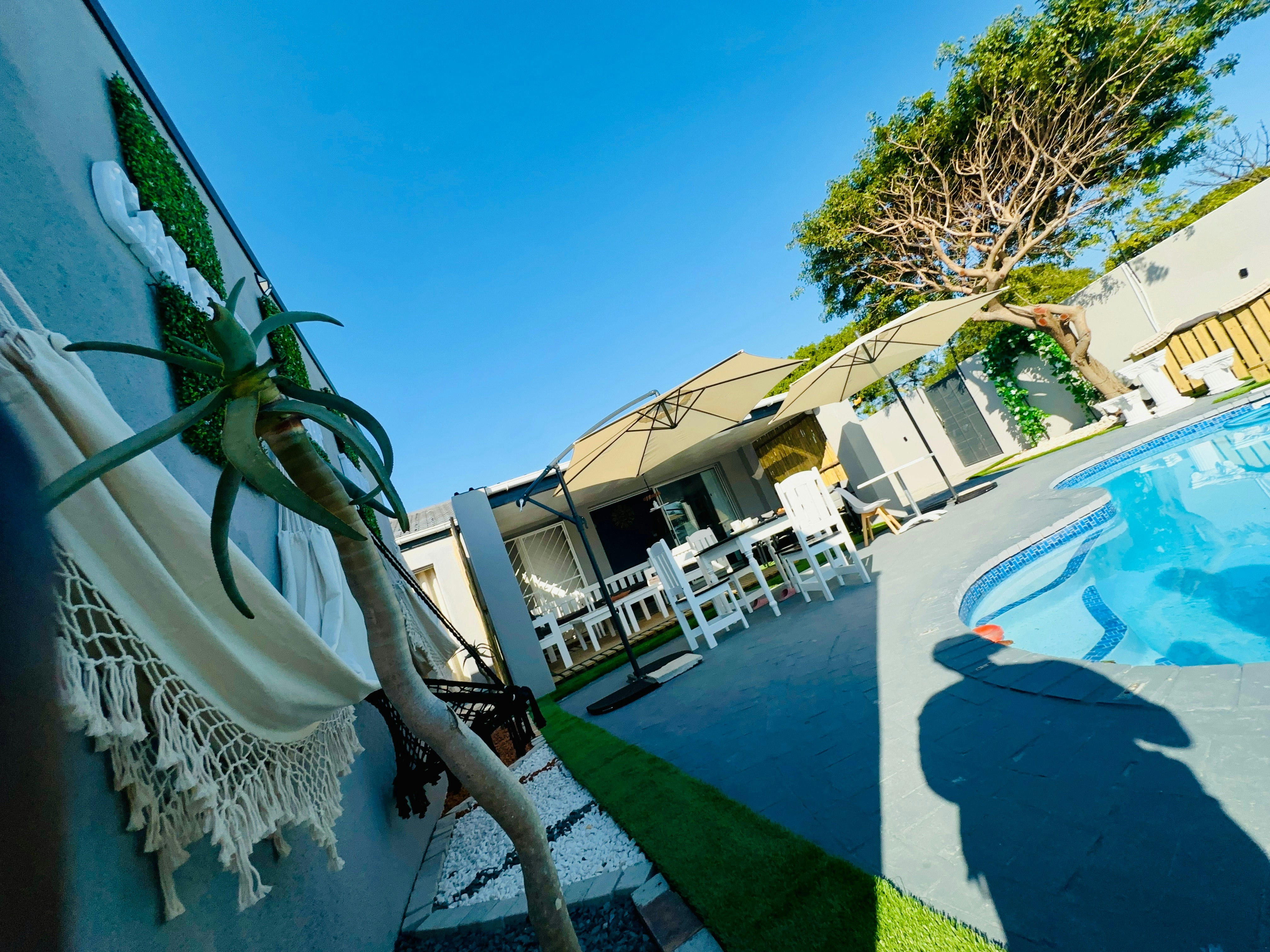 Caline VIP Mews | LekkeSlaap