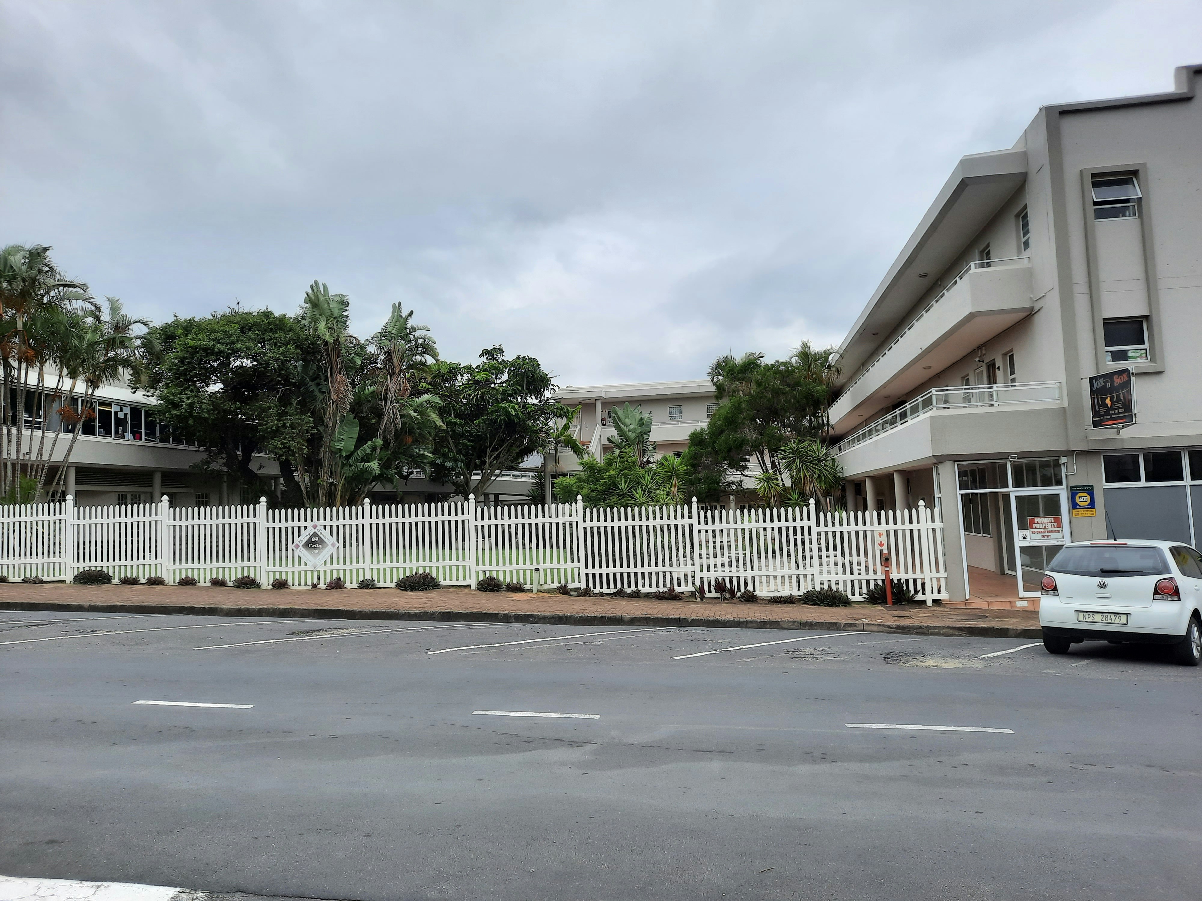 Uvongo Square Unit 24 | TravelGround