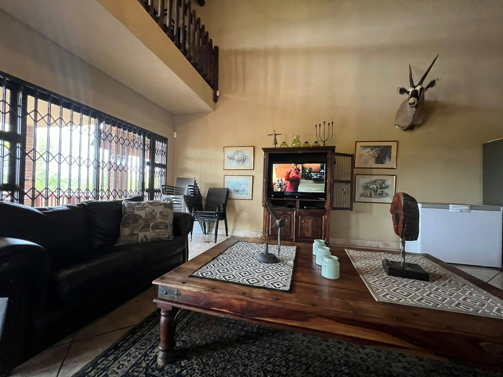 Shasha Lodge | LekkeSlaap