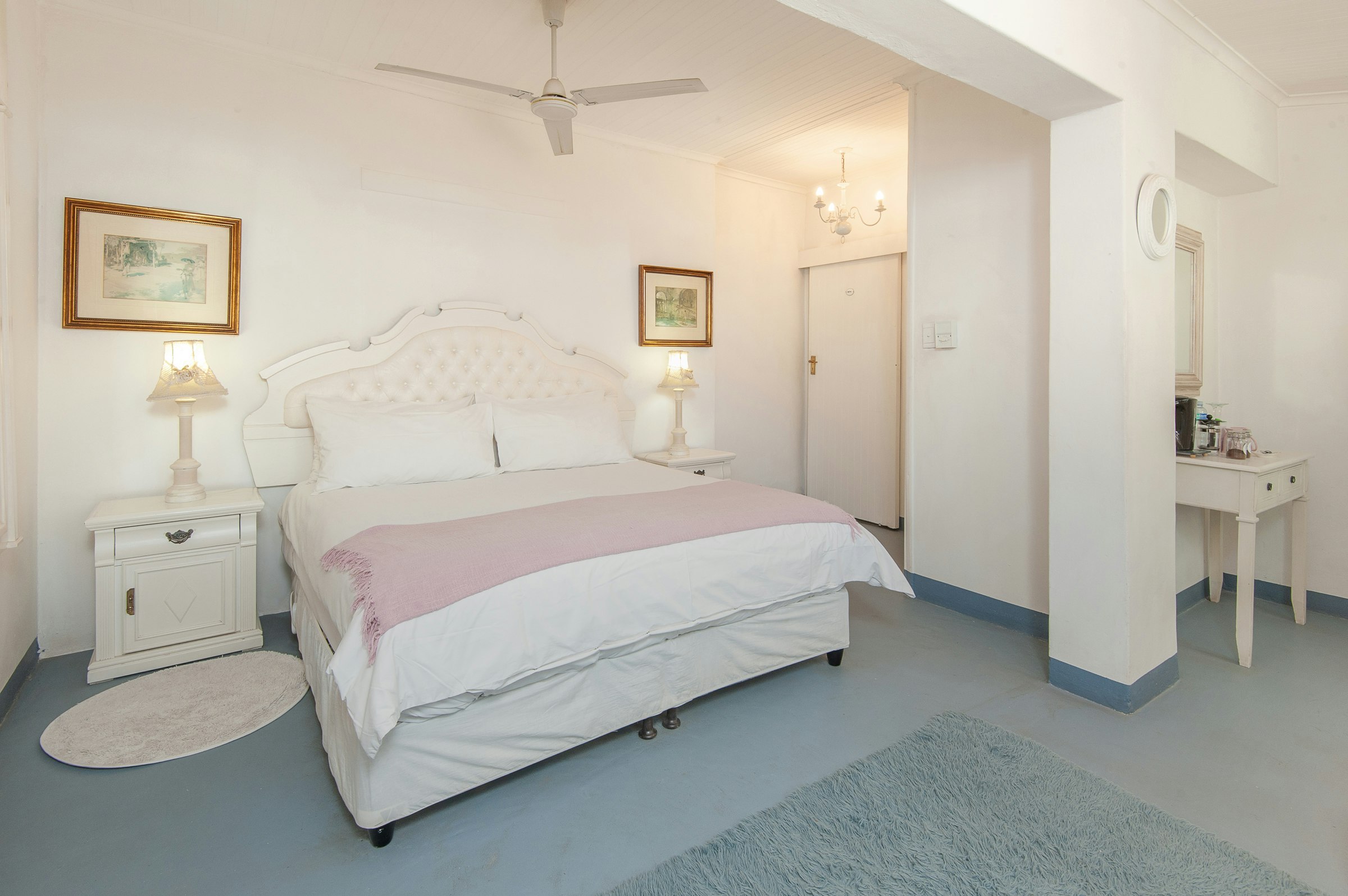 The Lady Grace | Rooms